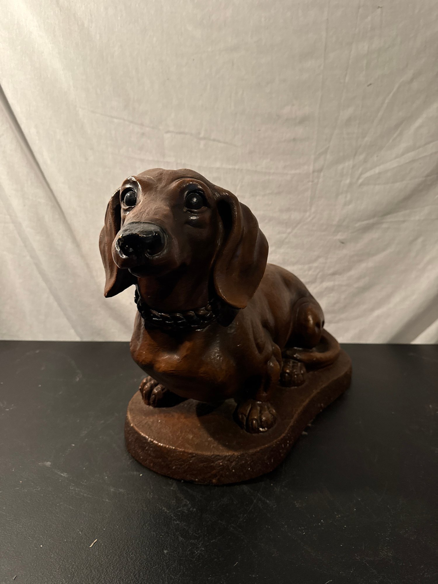 Dachshund Statue #2244612 | Auctionninja.com