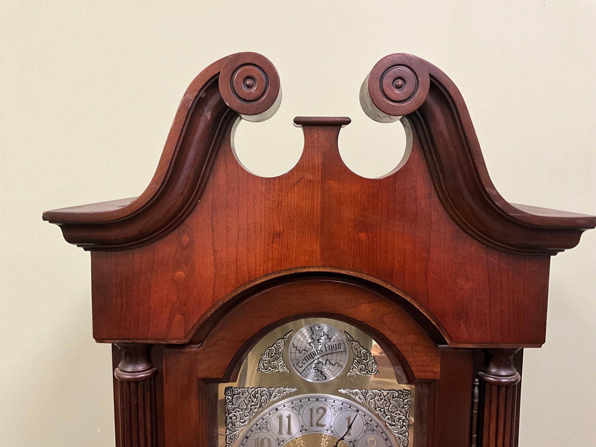 Howard Miller Tempus Fugit Model 210-232 Grandfather Clock #2157823 ...