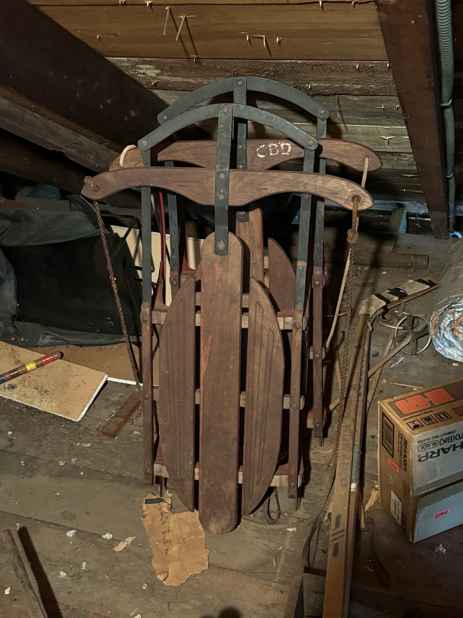 TWO SLEDS AND A WAGON #1921303 | Auctionninja.com