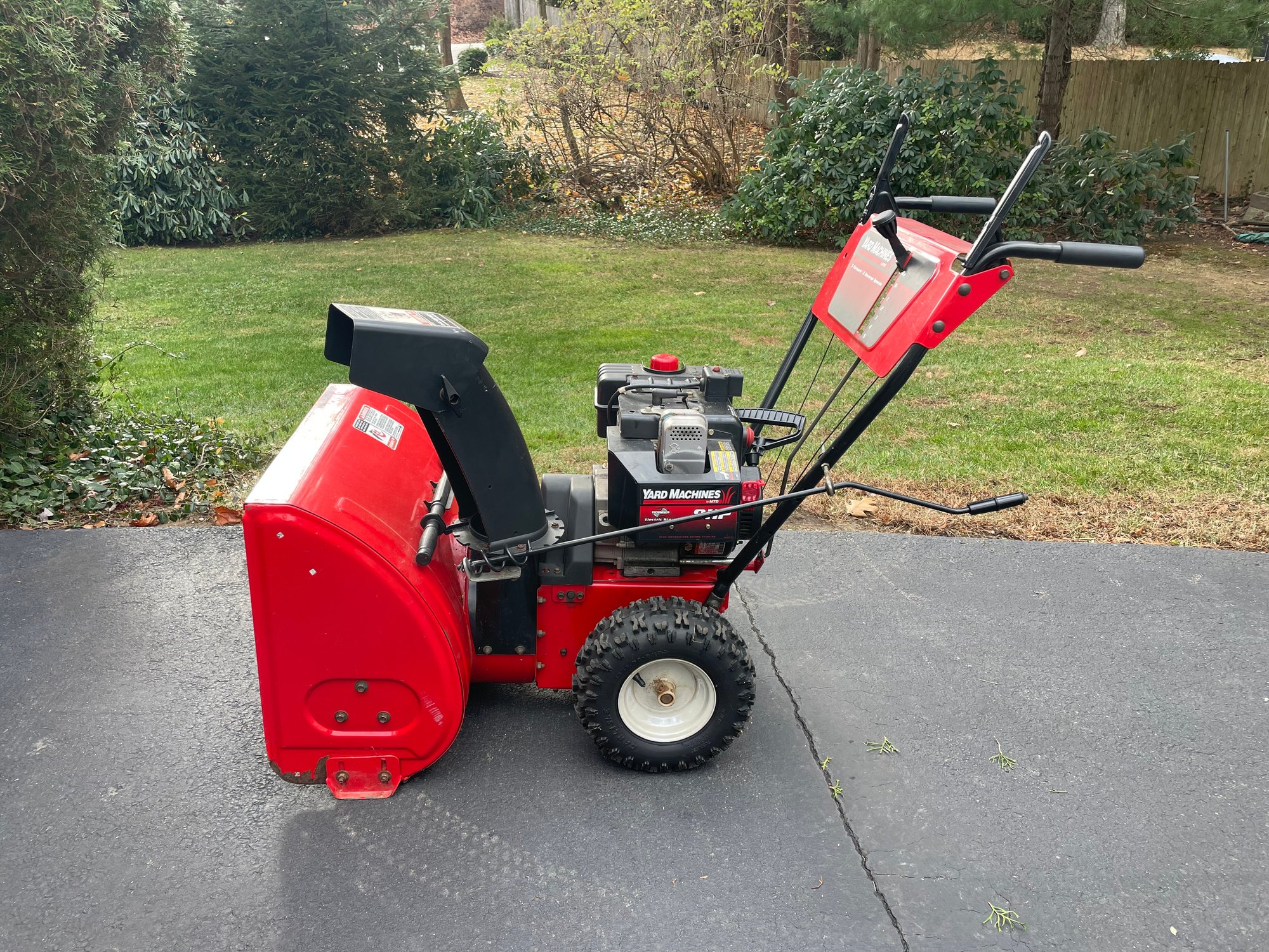 Yard Machines Snow Thrower, Model 31AS644E129 (2002) * #2026589 ...