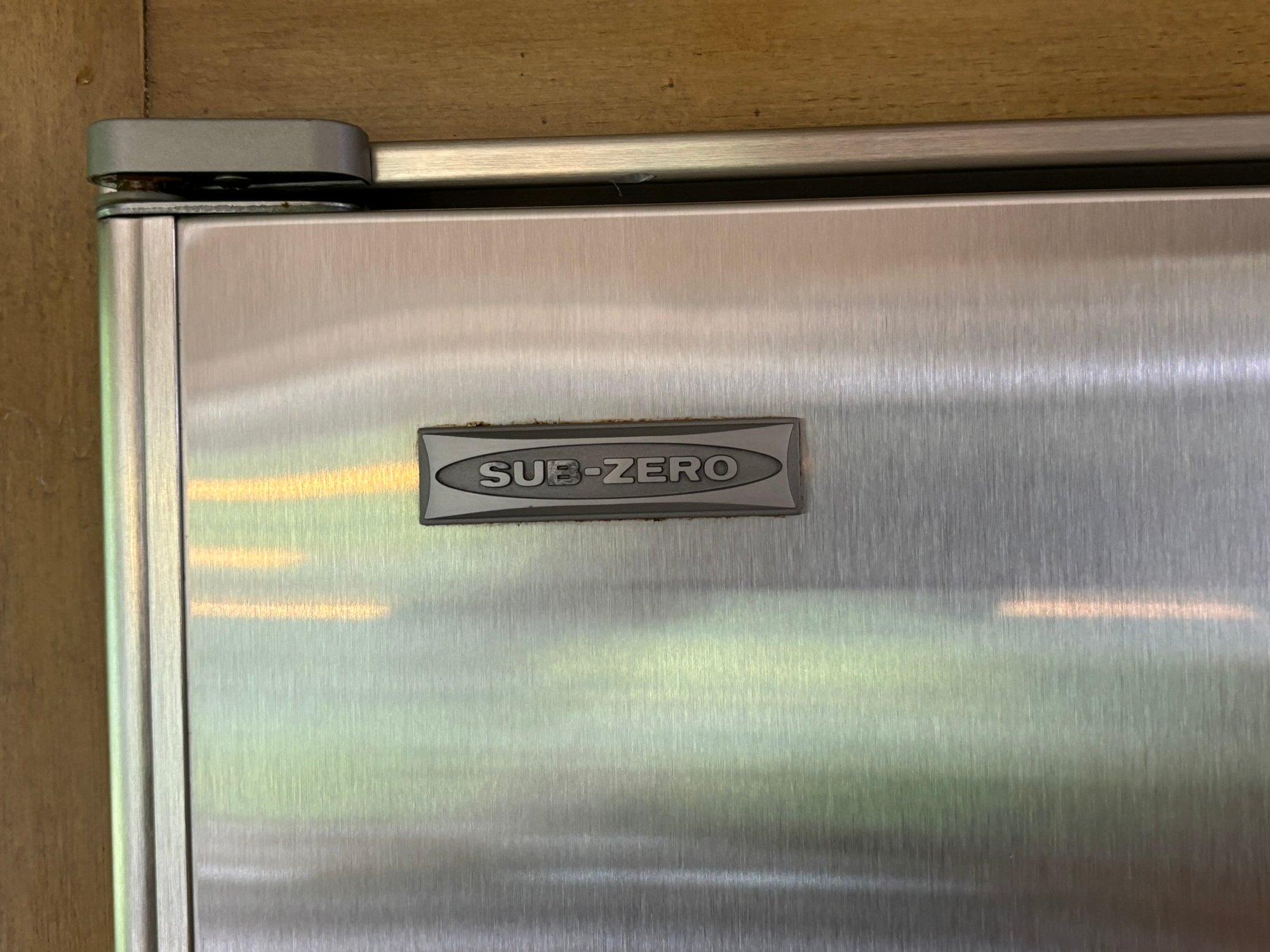 A Sub Zero 601R Stainless Steel Refrigerator #40801681 | Auctionninja.com