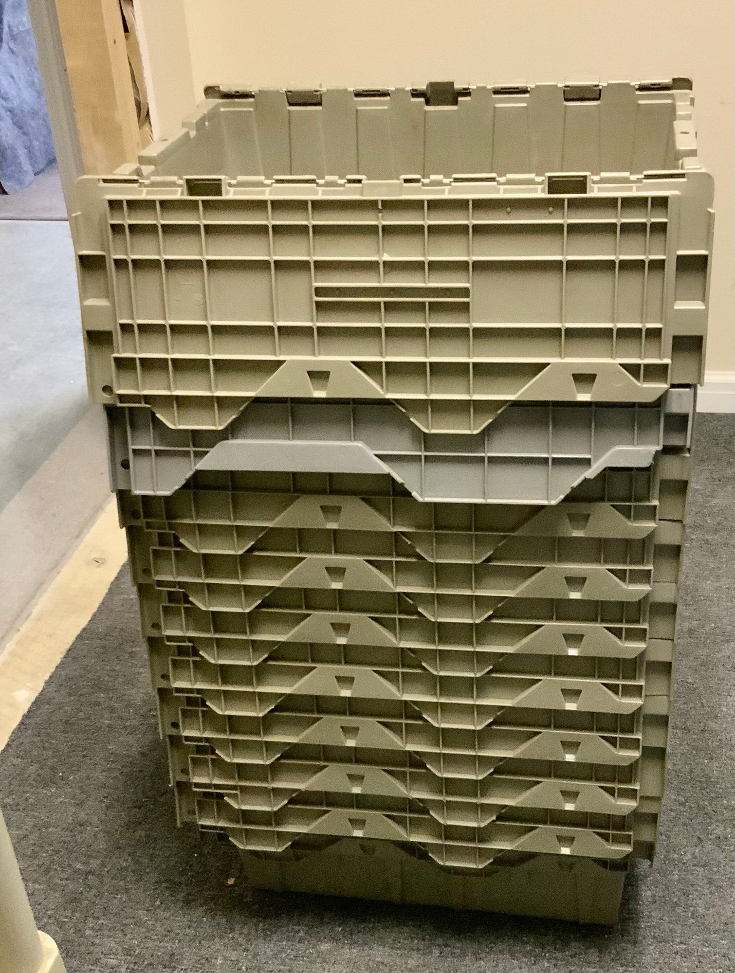 12 Gallon Commercial Flip Top Tote Storage ~ 10 Totes ~ (A) #40799600 ...