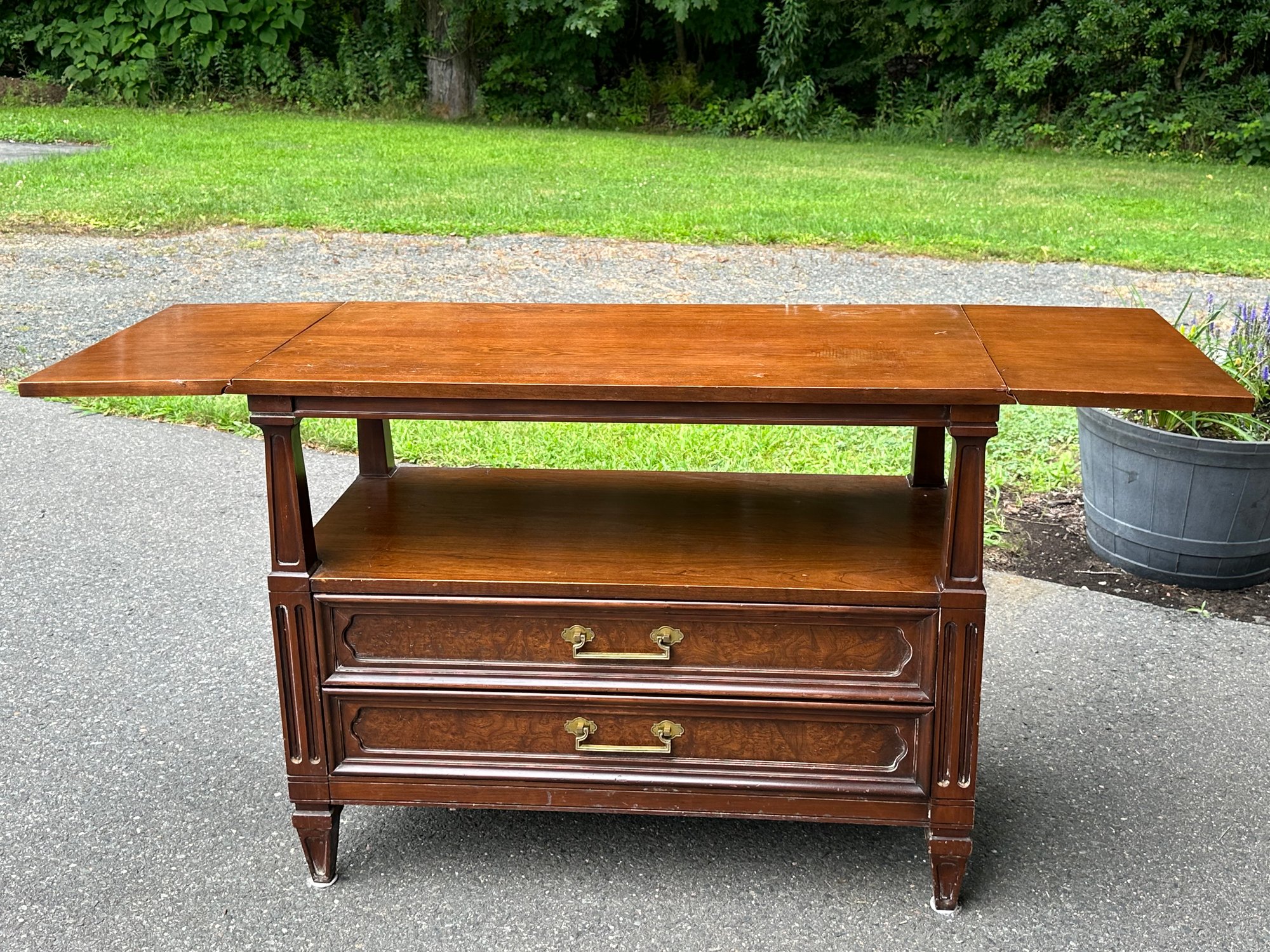 Kroehler Custom Crafted Drop Leaf Buffet Stand #40794958 | Auctionninja.com
