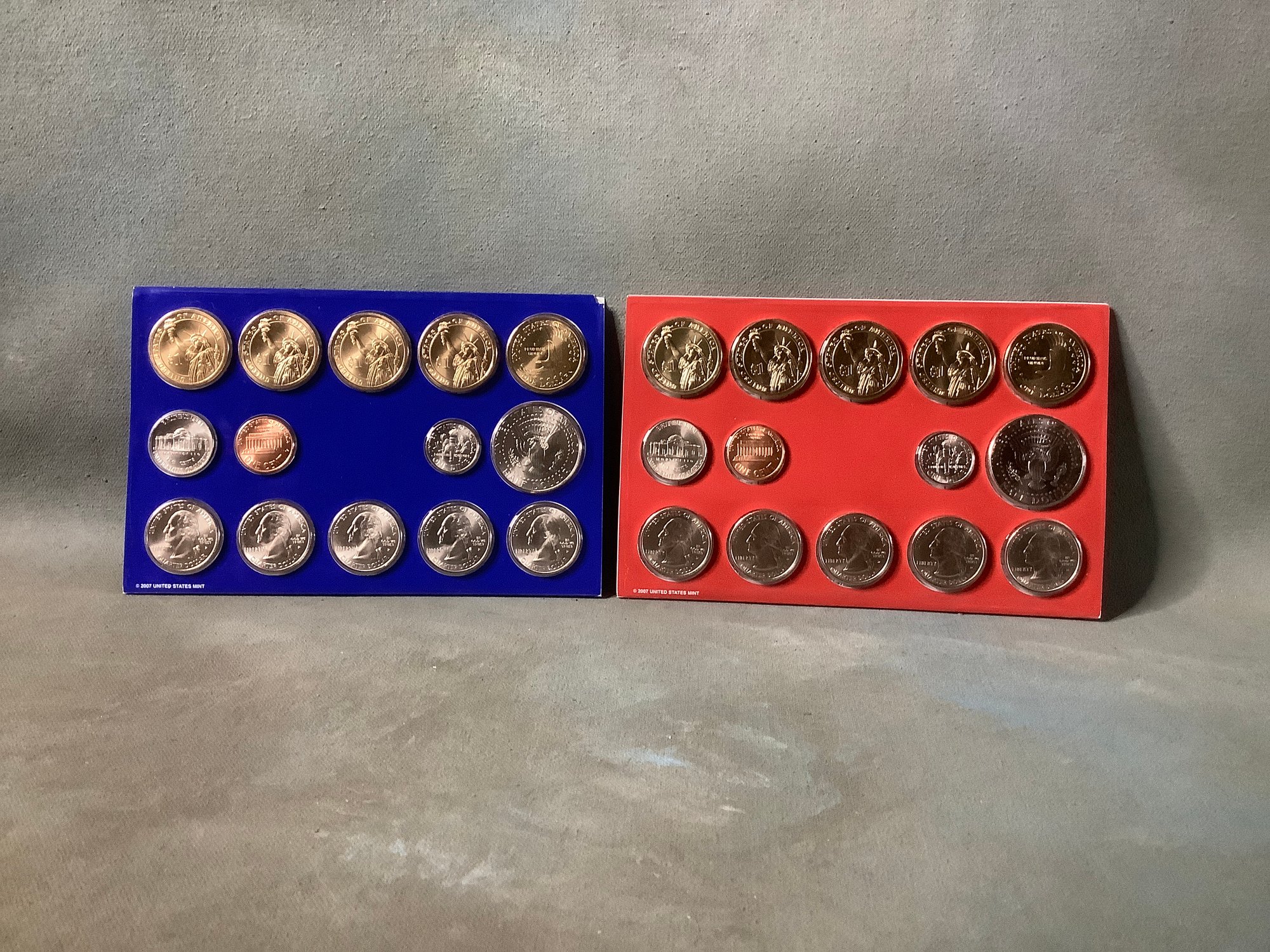 2007 Proof Sets Lot 1 #2098937 | Auctionninja.com