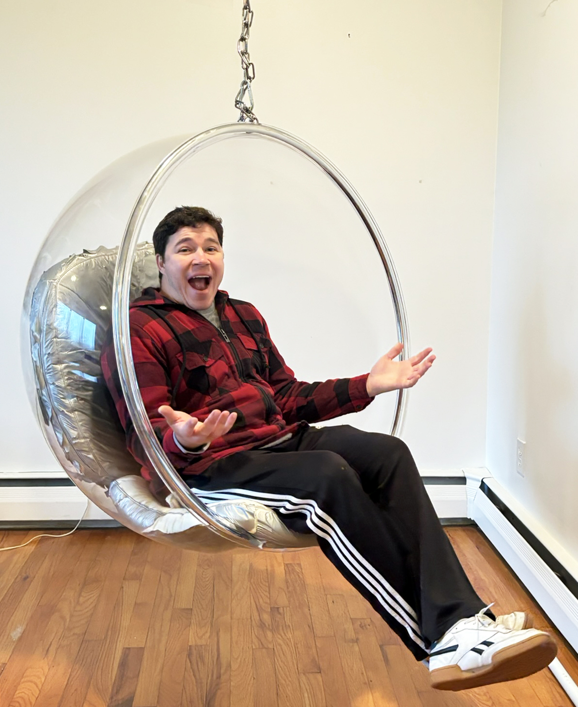 A Vintage Bubble Chair By Eero AARNIO #40822161 | Auctionninja.com