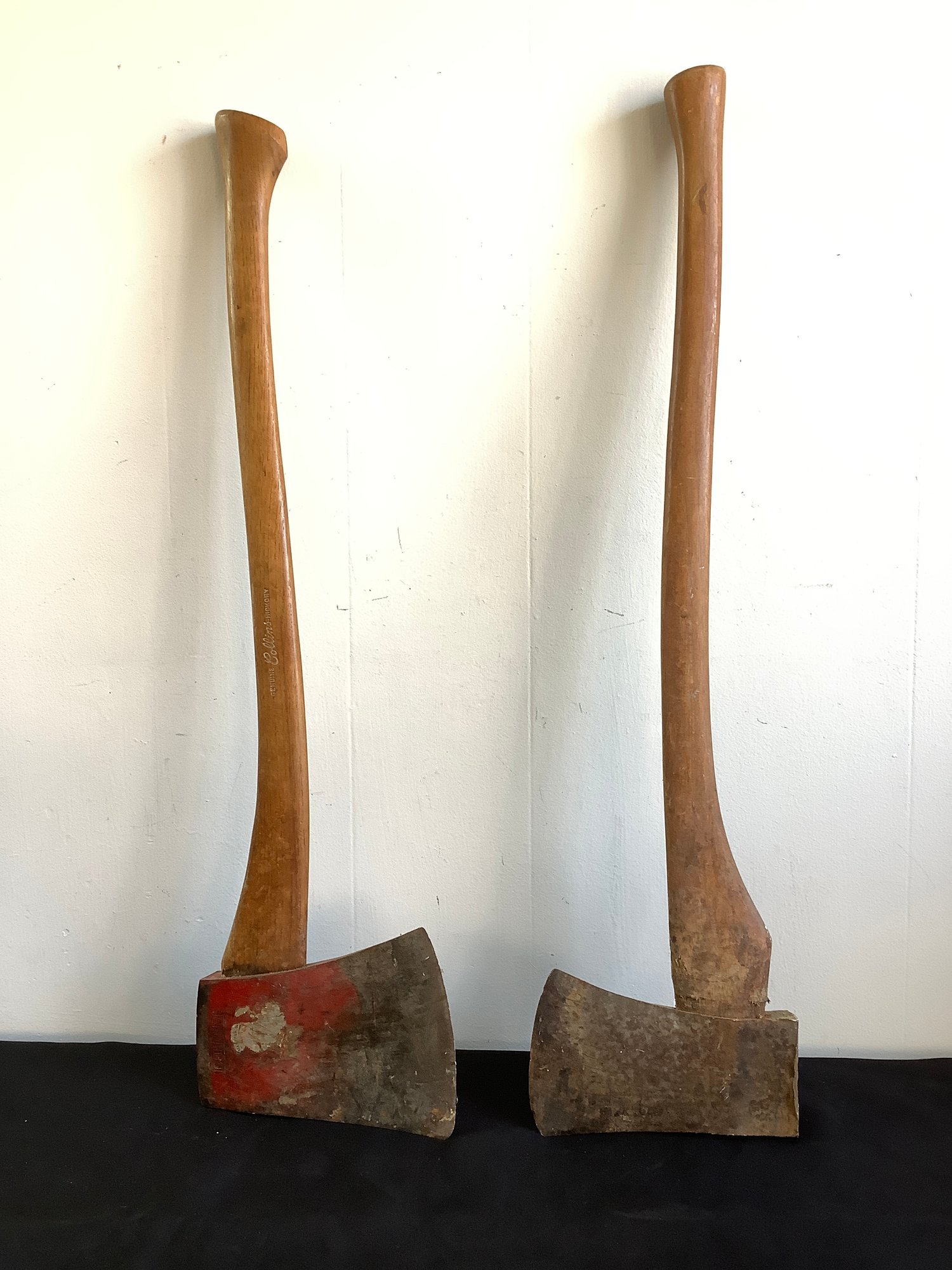 Axe Lot Of 2 #1919158 | Auctionninja.com