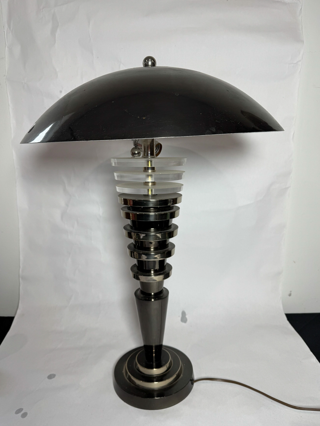 COOL ATOMIC AGE TABLE LAMP #2056064 | Auctionninja.com