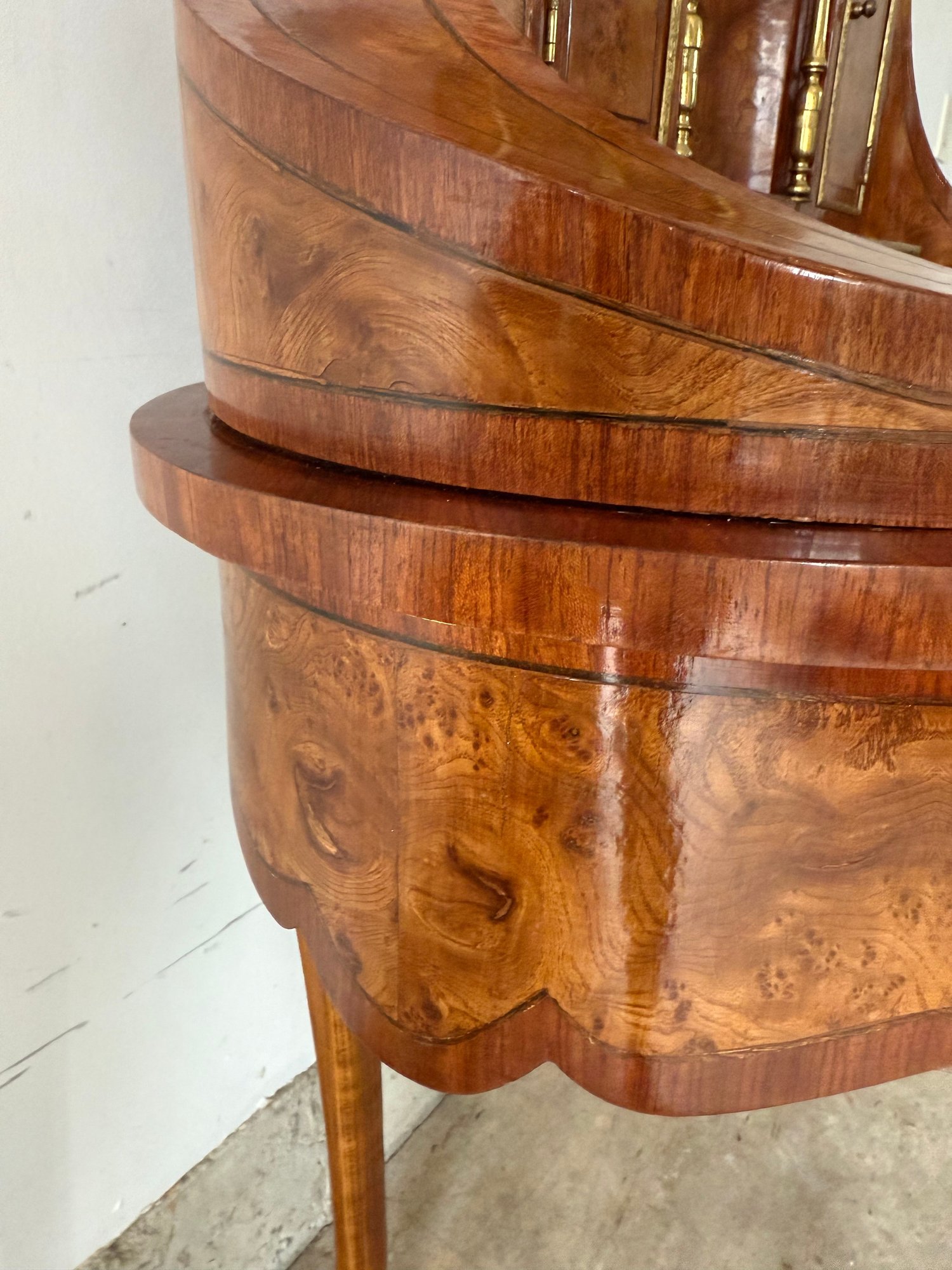 French Louis XV Style Ladies Secretary Desk #2251462 | Auctionninja.com