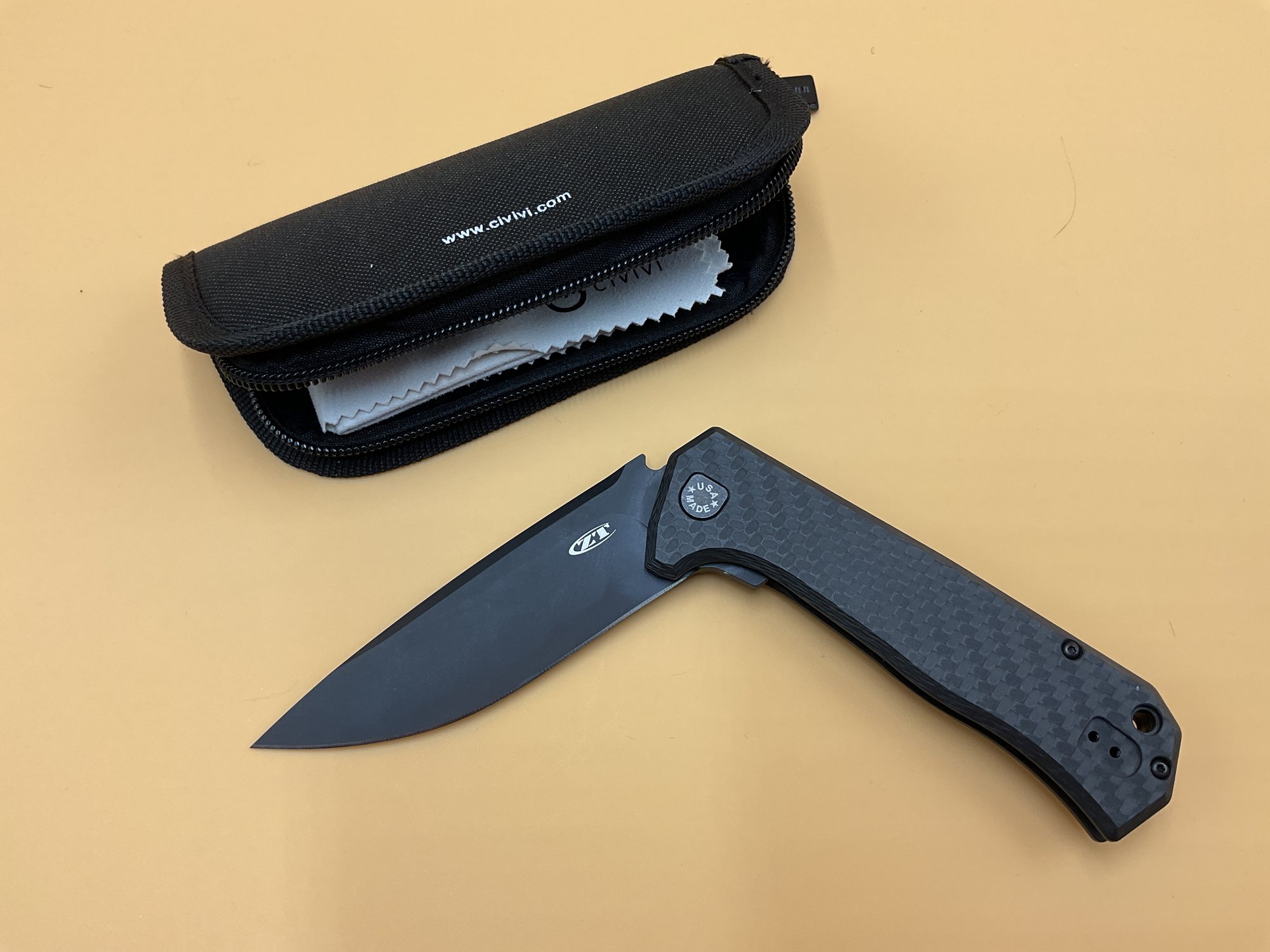 ZT 0804CF Knife #2112884 | Auctionninja.com