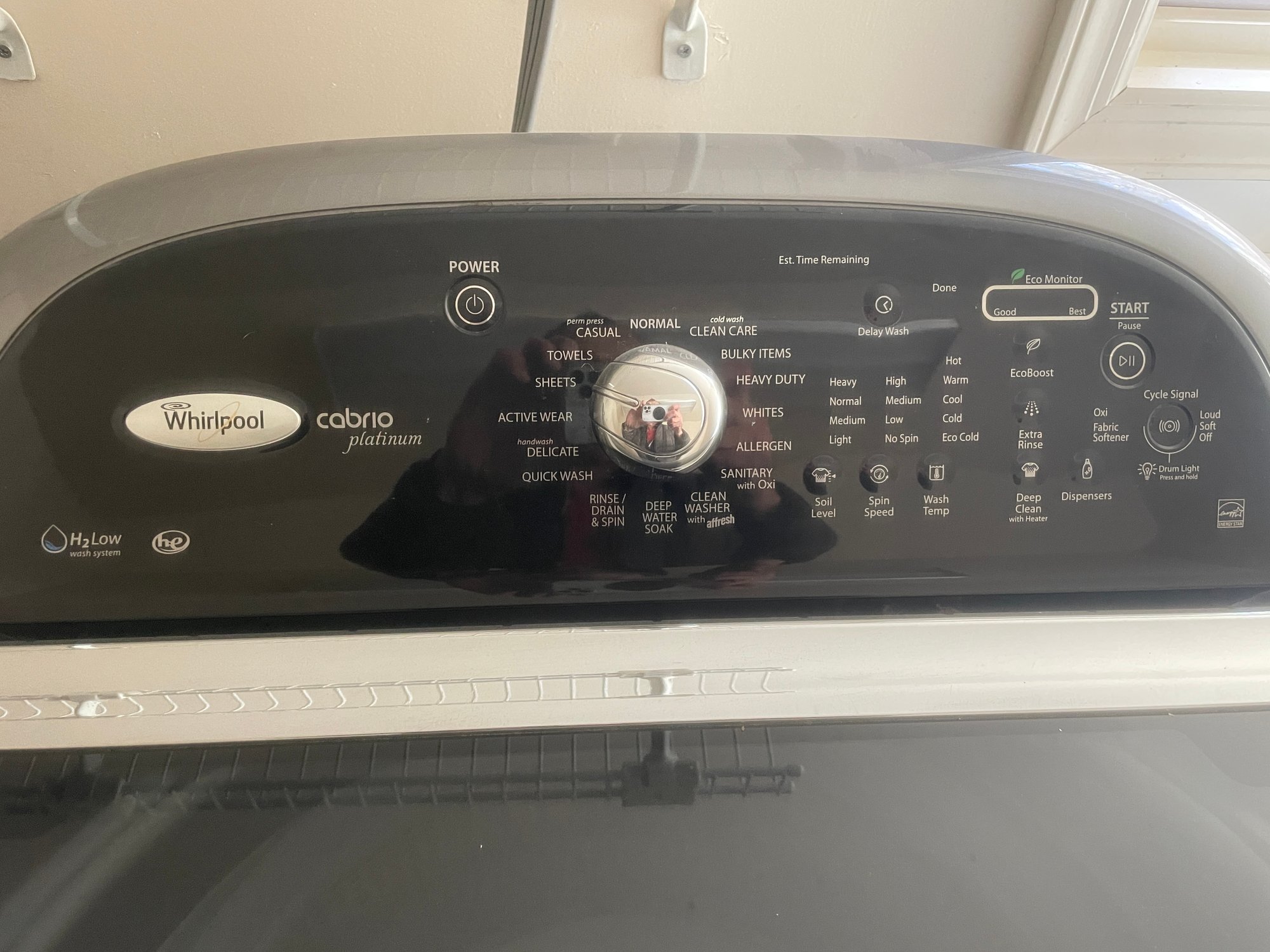 A Whirlpool Cabrio Platinum Washing Machine #40821283 | Auctionninja.com