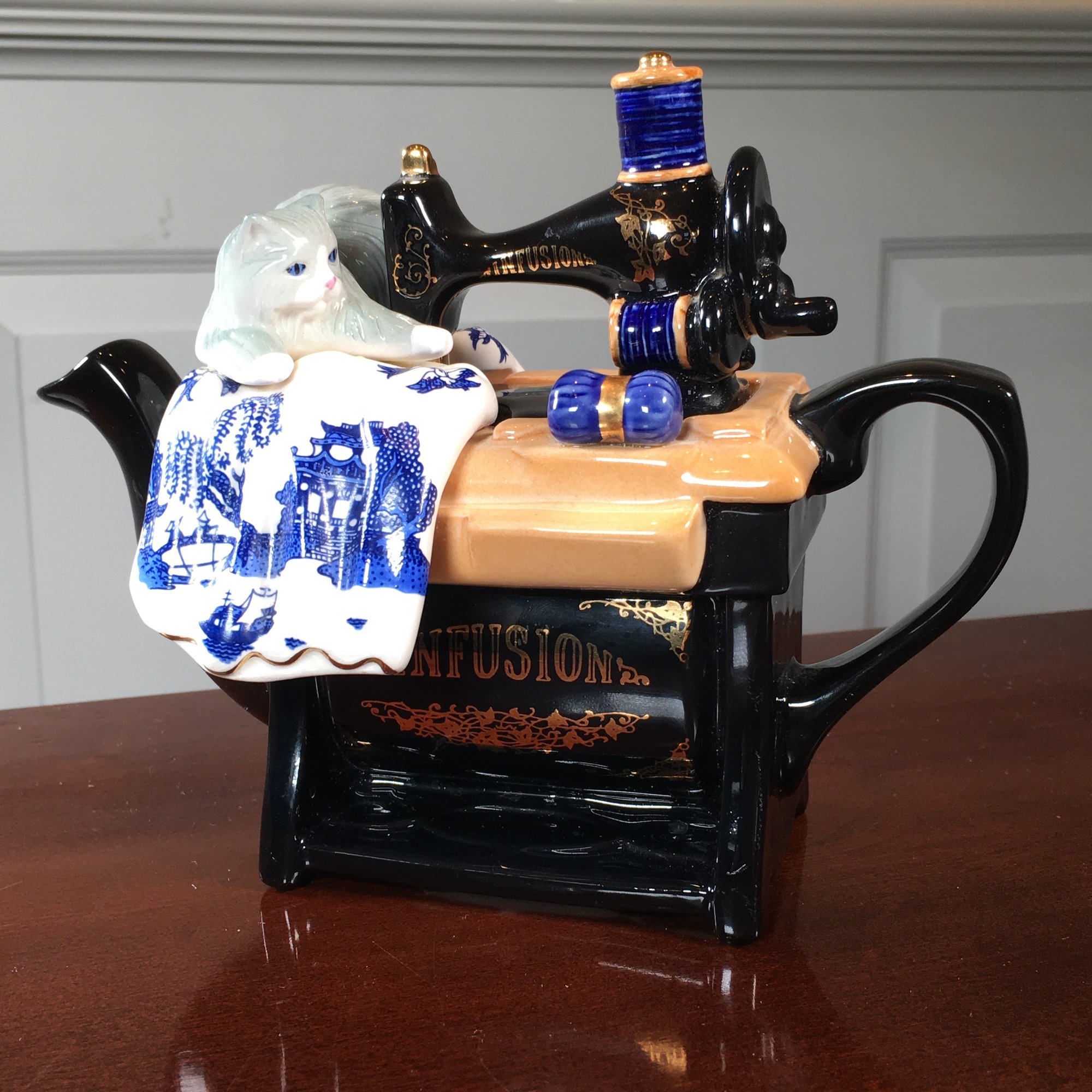Rare PAUL CARDEW Bleu Ceramic Cat Infusion Teapot With Blue Willow ...