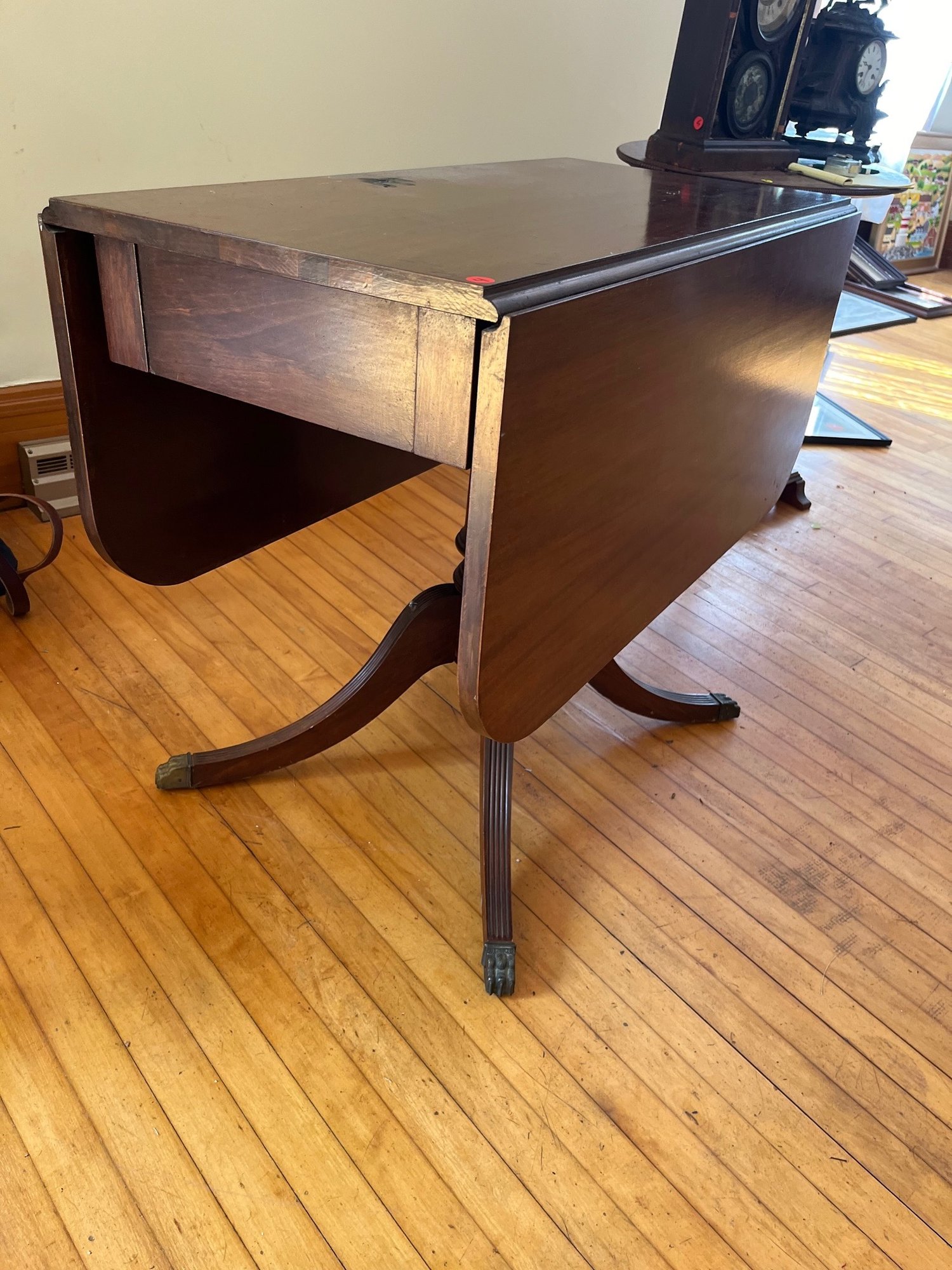 Mahogany Duncan Phyfe Dropleaf Table #1938640 | Auctionninja.com