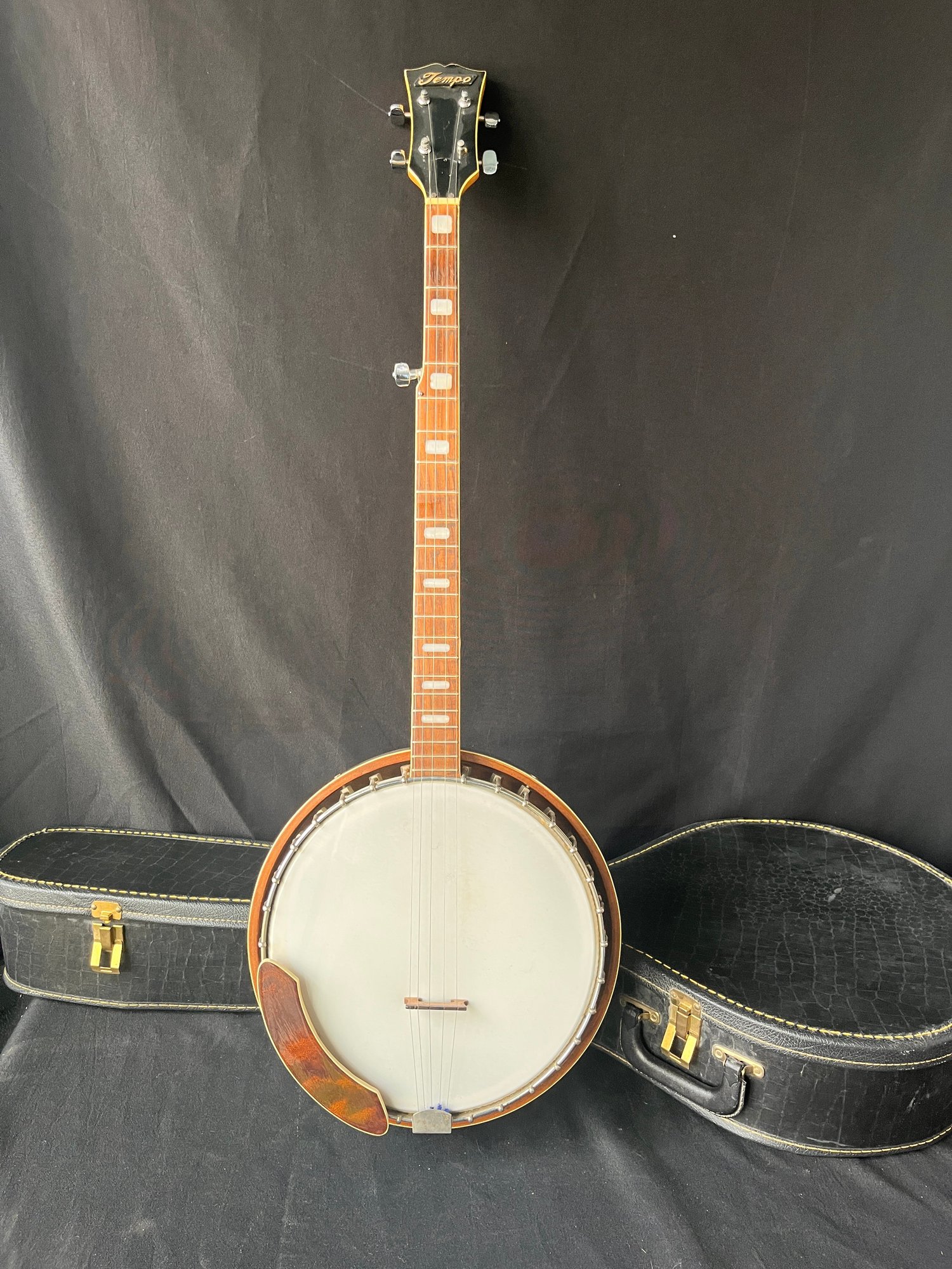 Tempo 5-string Resonator Banjo #2285630 | Auctionninja.com