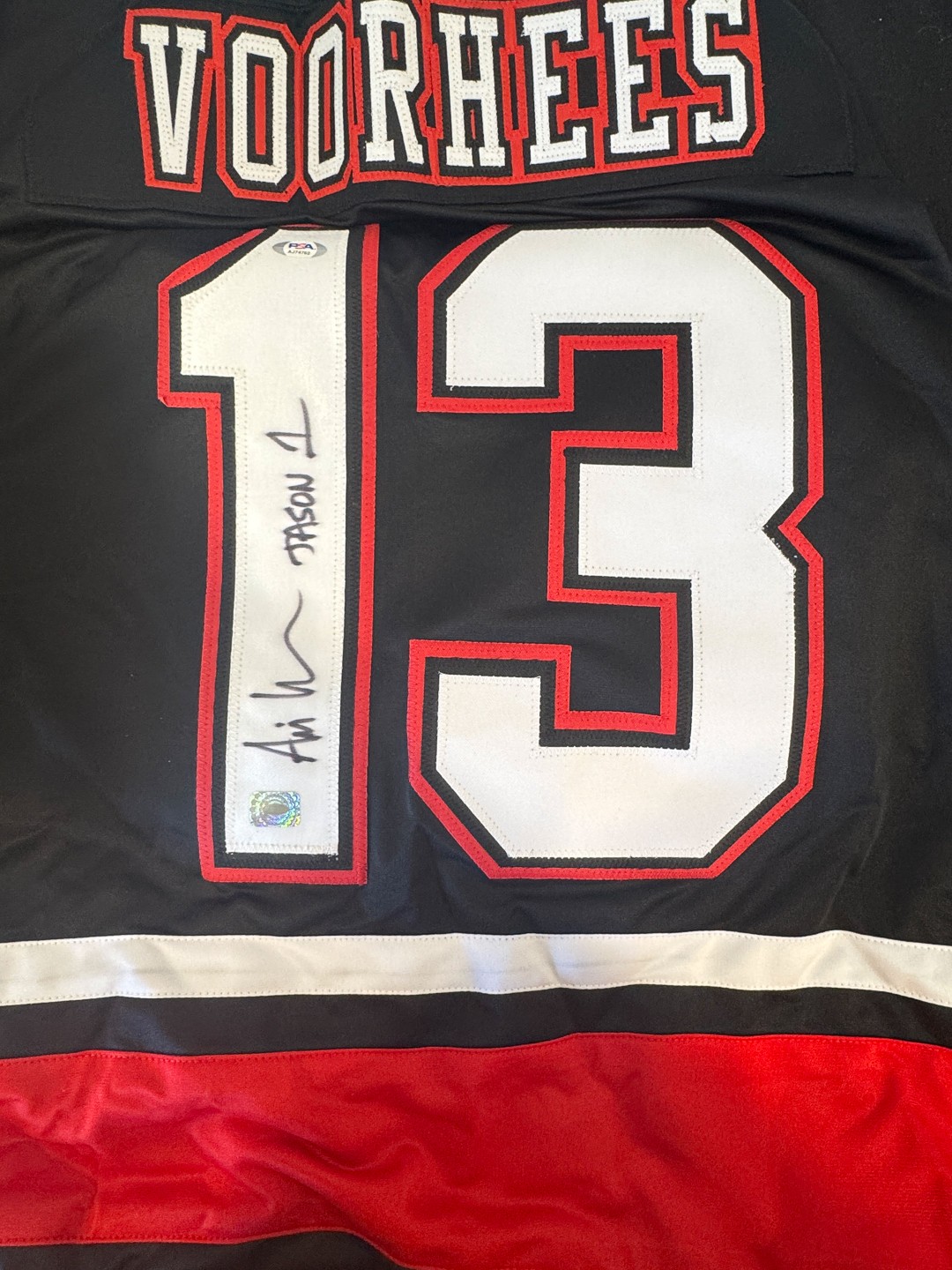 SIGNED JASON VORHEES MASK AND JERSEY #2334706 | Auctionninja.com