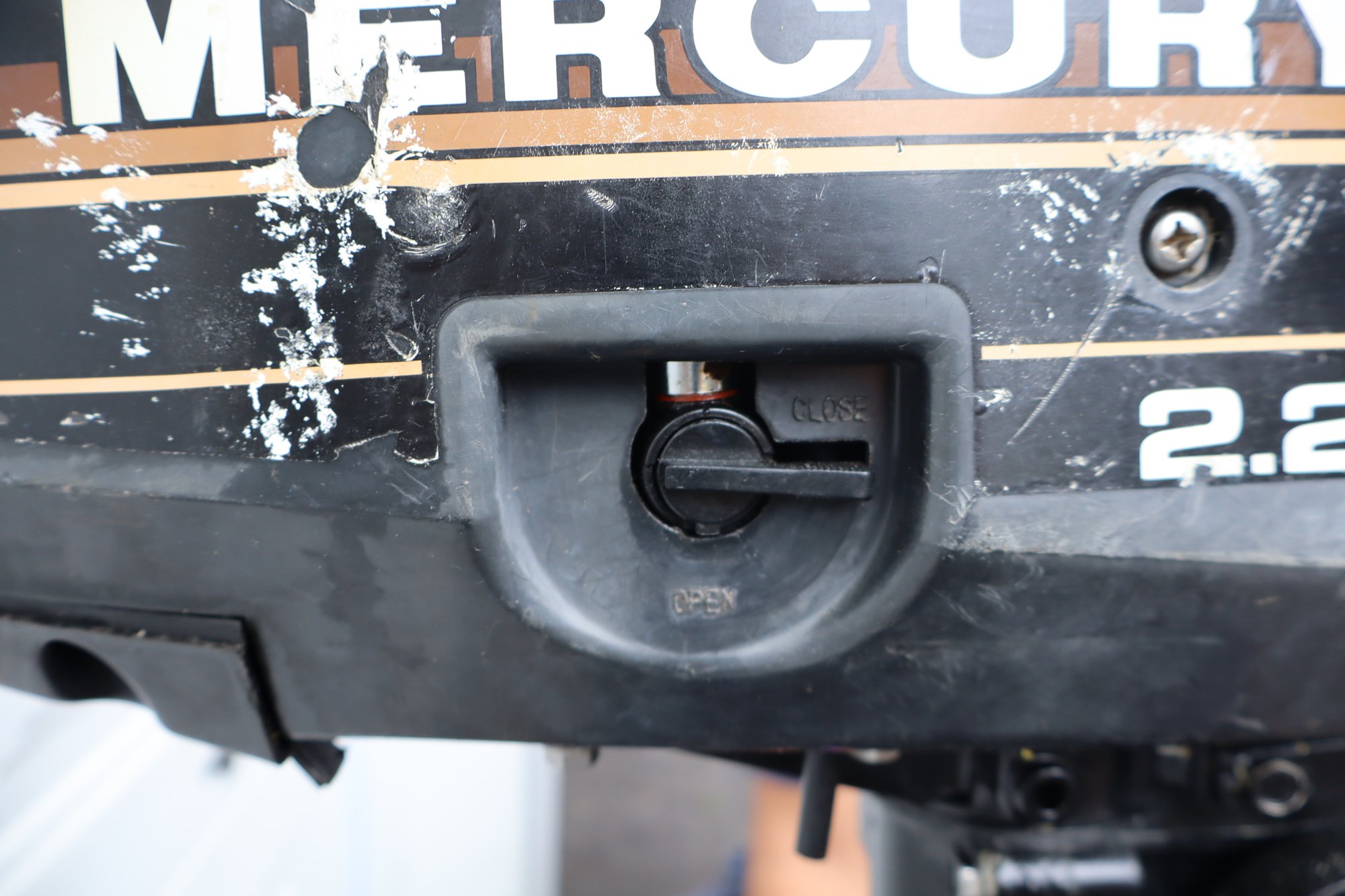 Mercury 2.2 HP 2 Stroke Outboard Boat Motor With Outboard Motor Stand ...