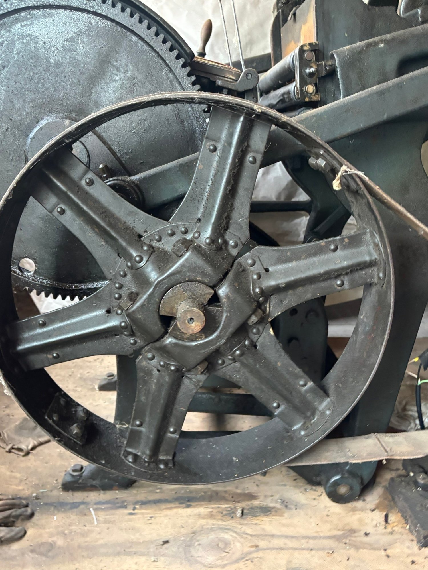 A Chandler & Price Industrial Printing Press With Kimble Electric Motor ...