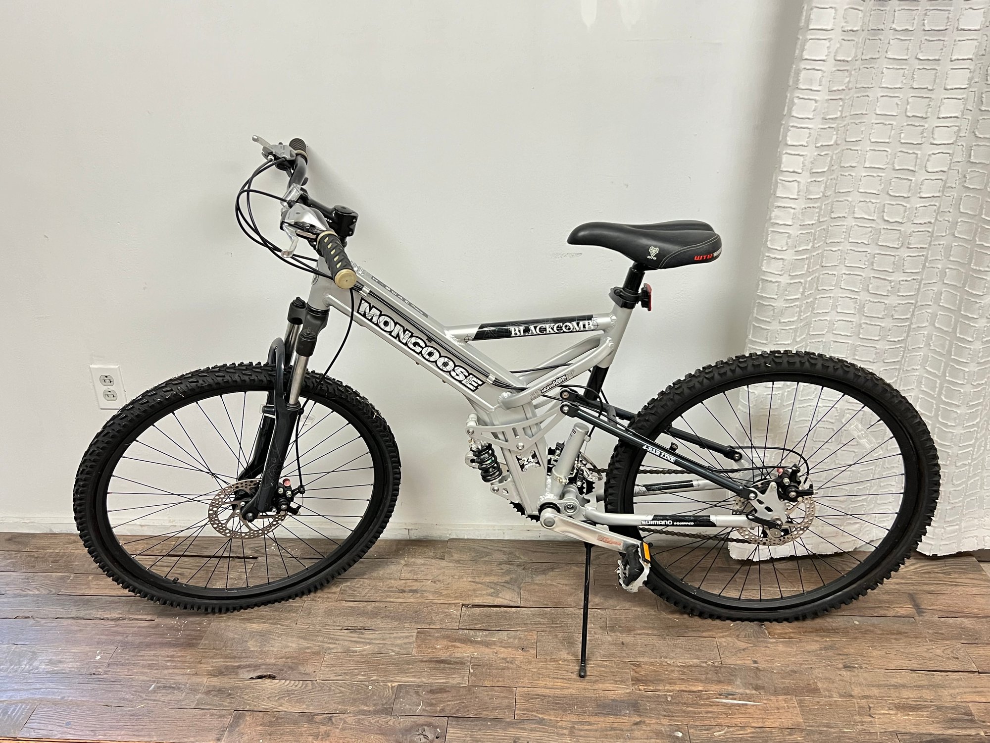 Mongoose Black Comb Bike #40805433 | Auctionninja.com