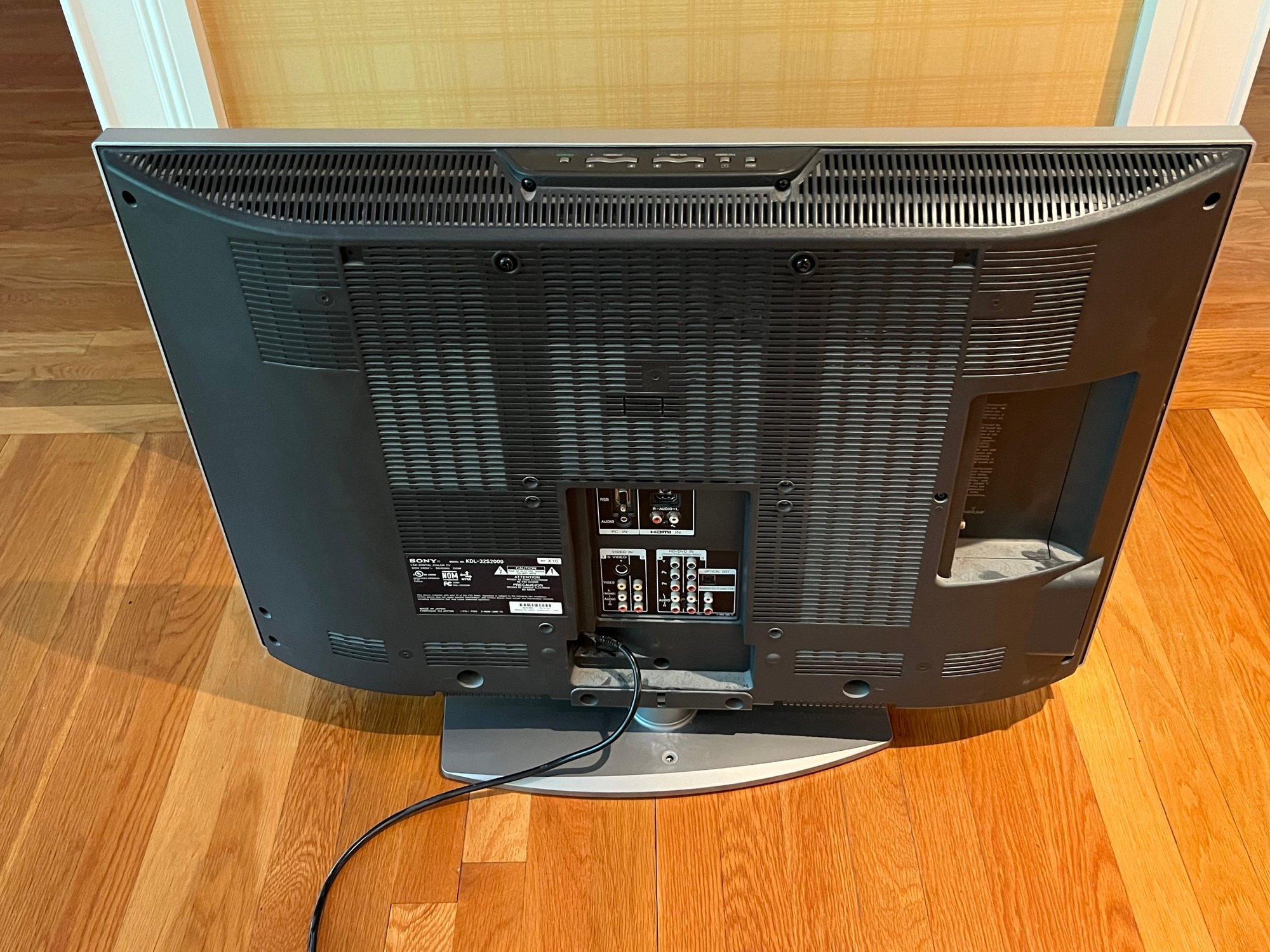 Sony Flat Screen TV #40785281 | Auctionninja.com