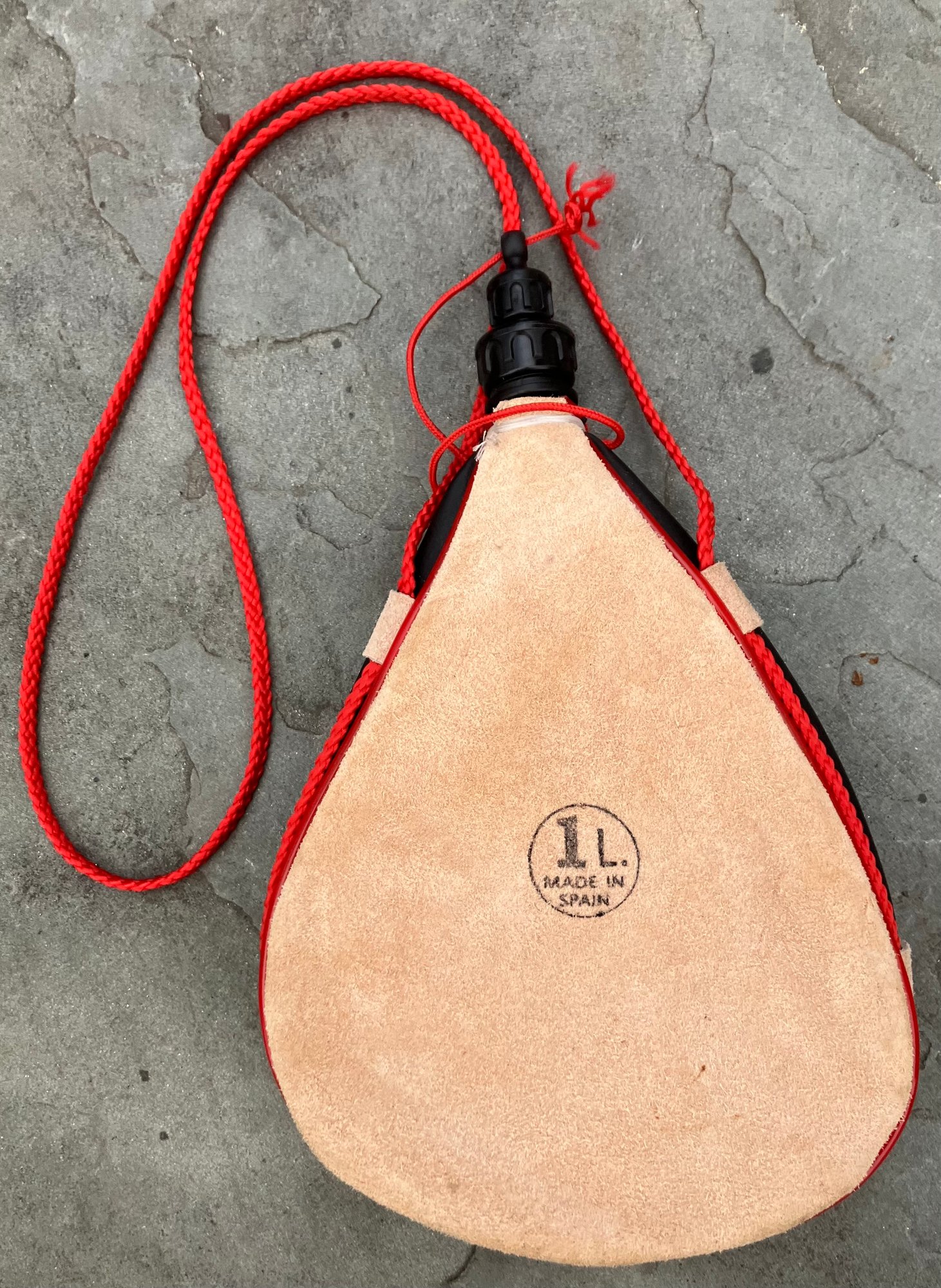 Water Skin - Leather - From Spain #1723066 | Auctionninja.com