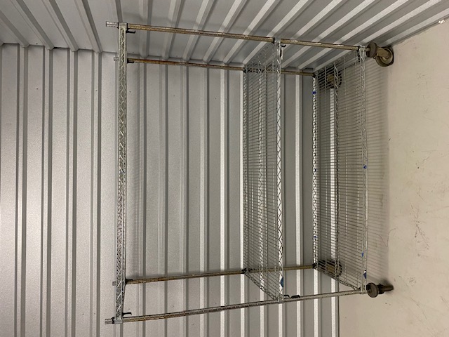 3 Tier Rolling Metro Rack #1974526 | Auctionninja.com