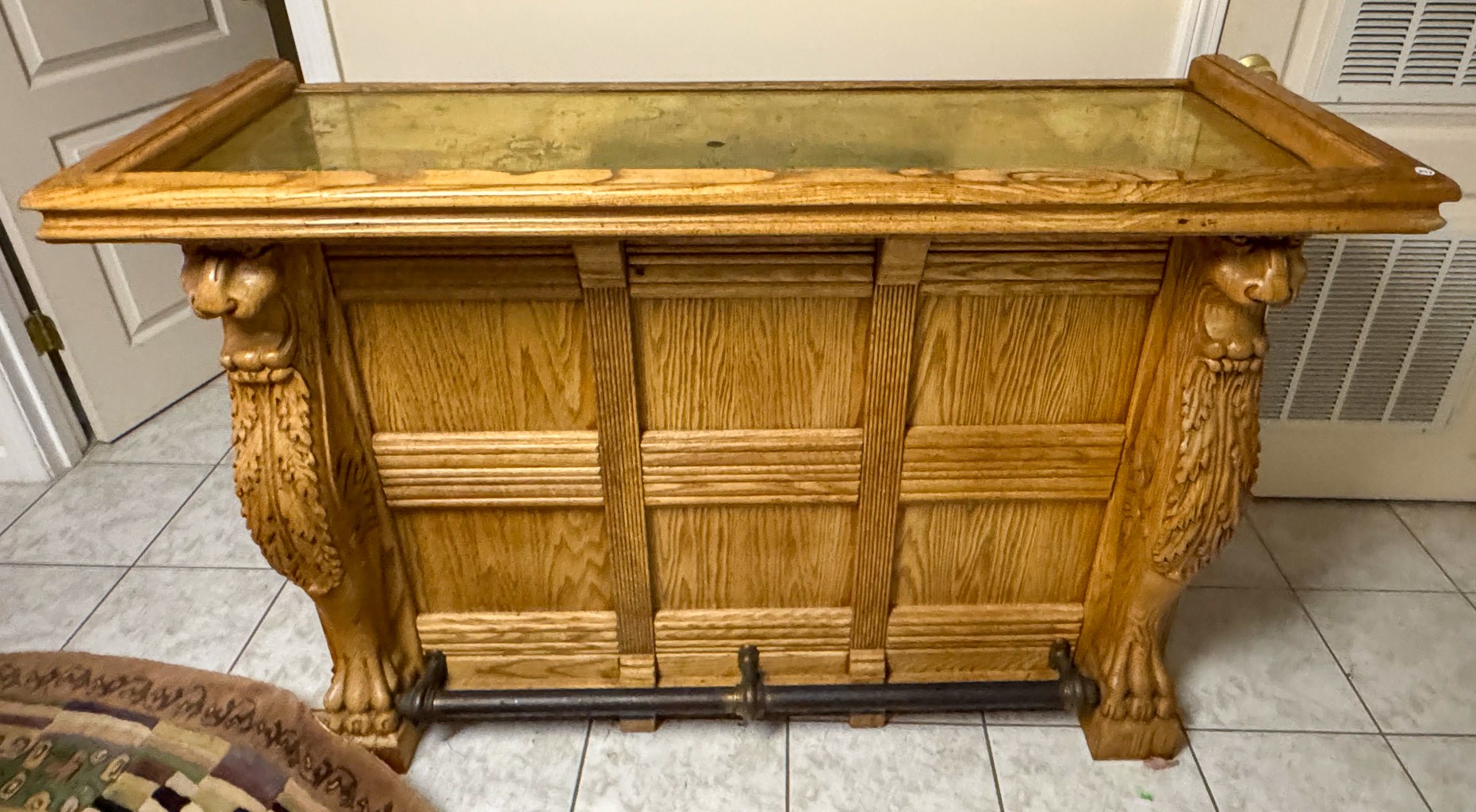HORNER STYLE OAK BAR #2209147 | Auctionninja.com