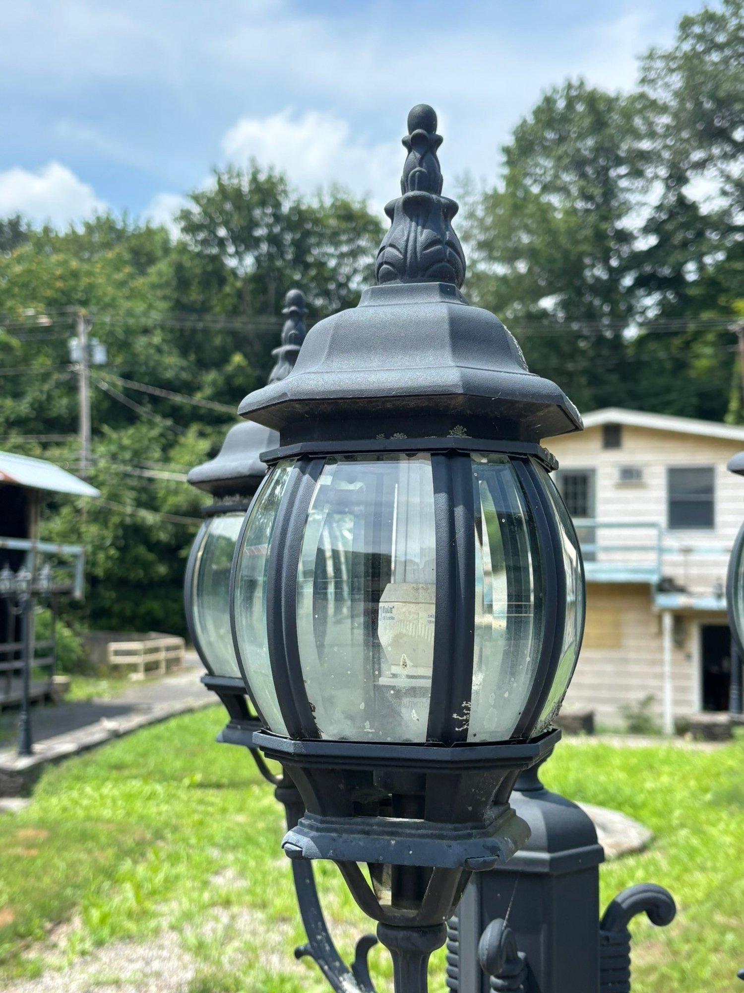 A Set Of 4 Of Retro Black Quad-Head Cast Aluminum Lamp Posts (2 Of 2 ...