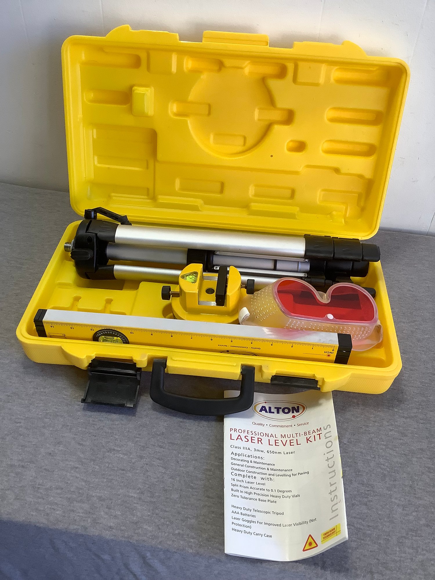 Alton Professional Multibeam Laser Level Kit #1398125 | Auctionninja.com
