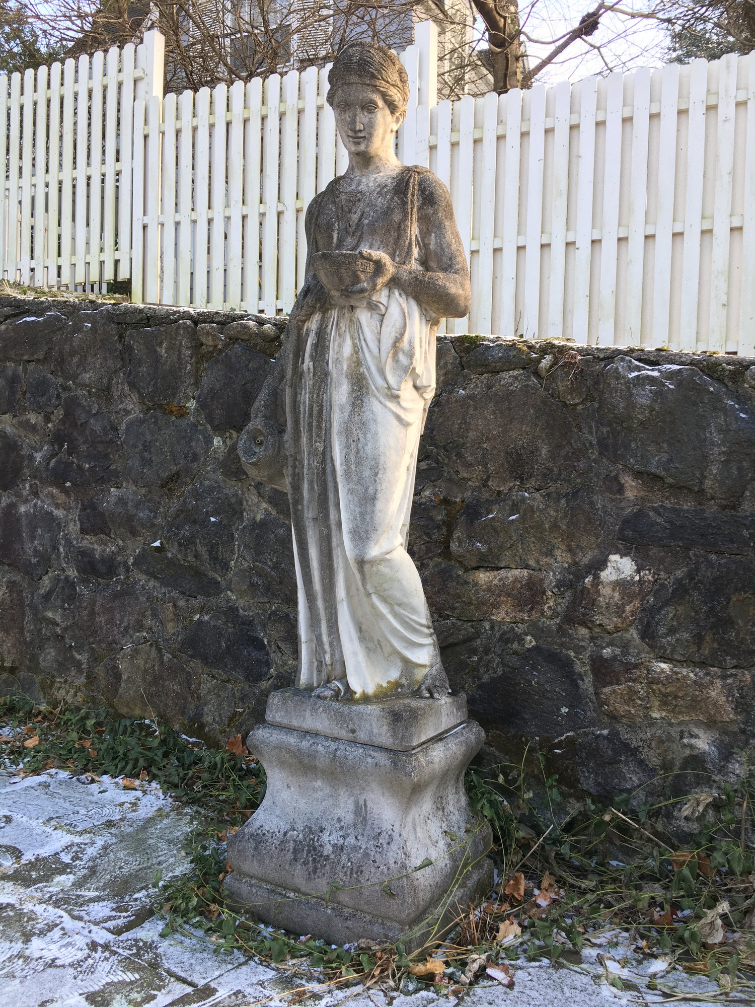 Spectacular Life Size 6.5 Foot Statue Of Lady On Plinth Base - Amazing ...