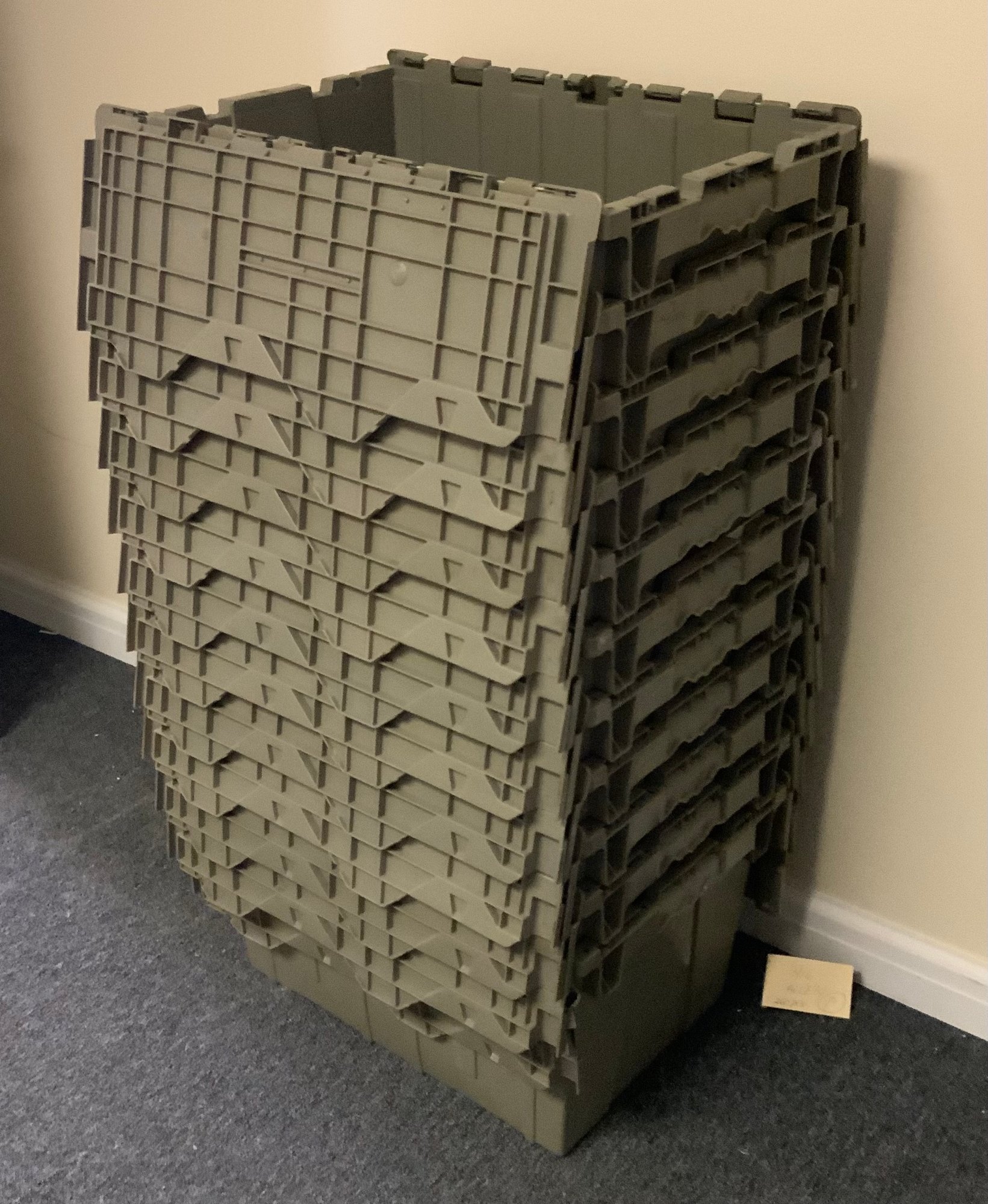 12 Gallon Commercial Flip Top Crates ~ 11 Totes ~ (A) #40806922 ...