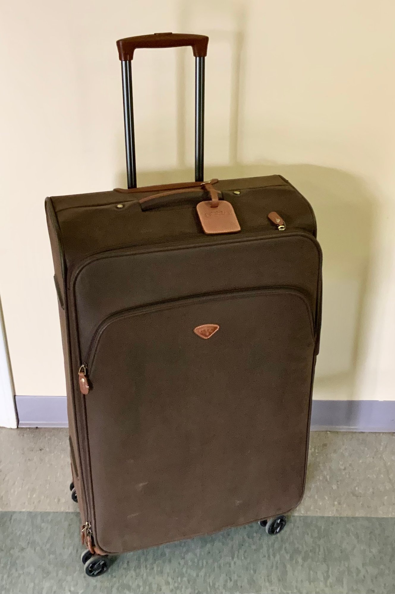 Jump Uppsala 27 Inch Spinner Suitcase ~ Chocolate Brown ~ Lightweight ...