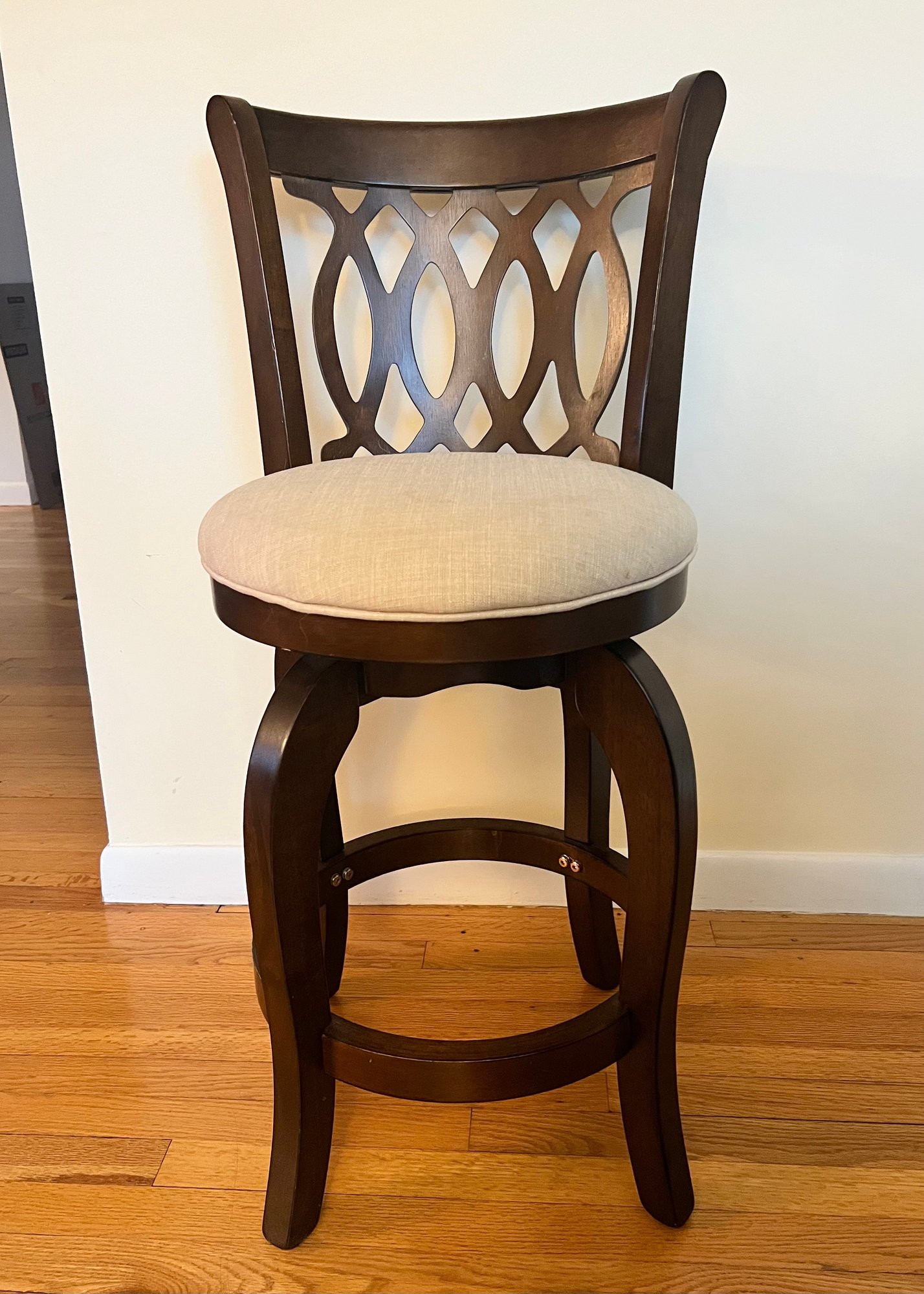 Scroll Back Swivel Stool #2095551 | Auctionninja.com