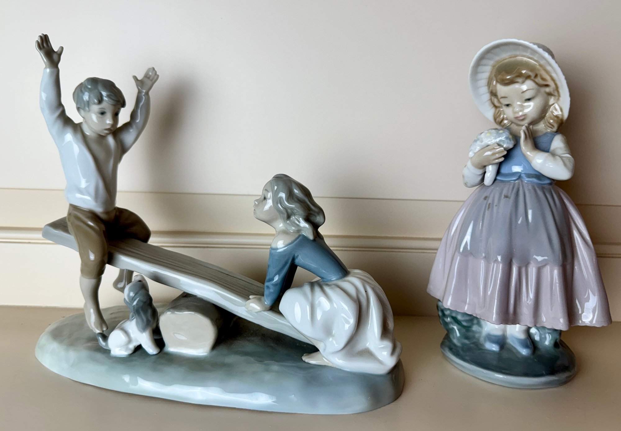 Retired Lladro Seesaw Boy And Nao Girl With Flowers #2161587 ...