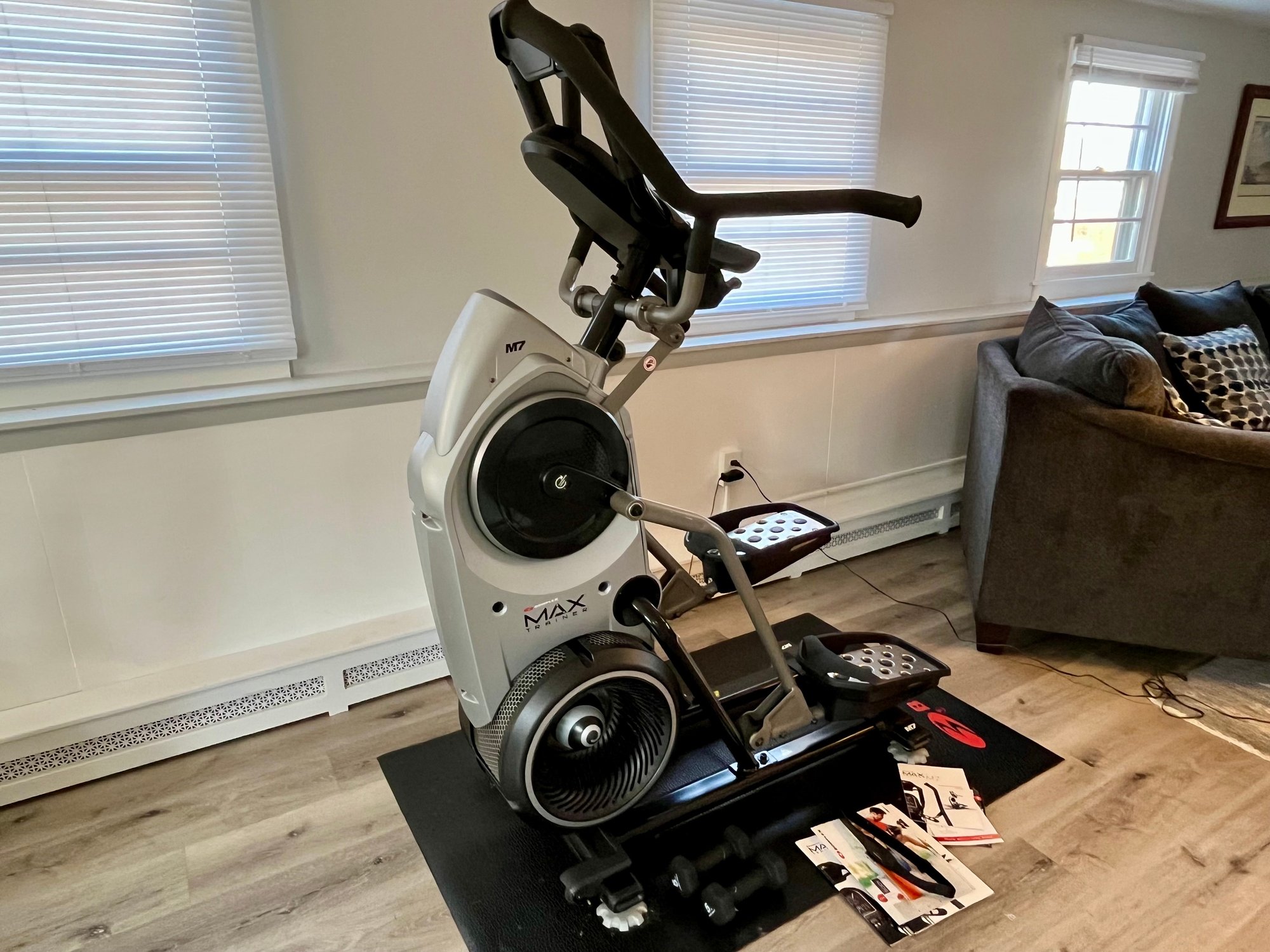 BowFlex Max Trainer M7 Elliptical Machine #40806627 | Auctionninja.com