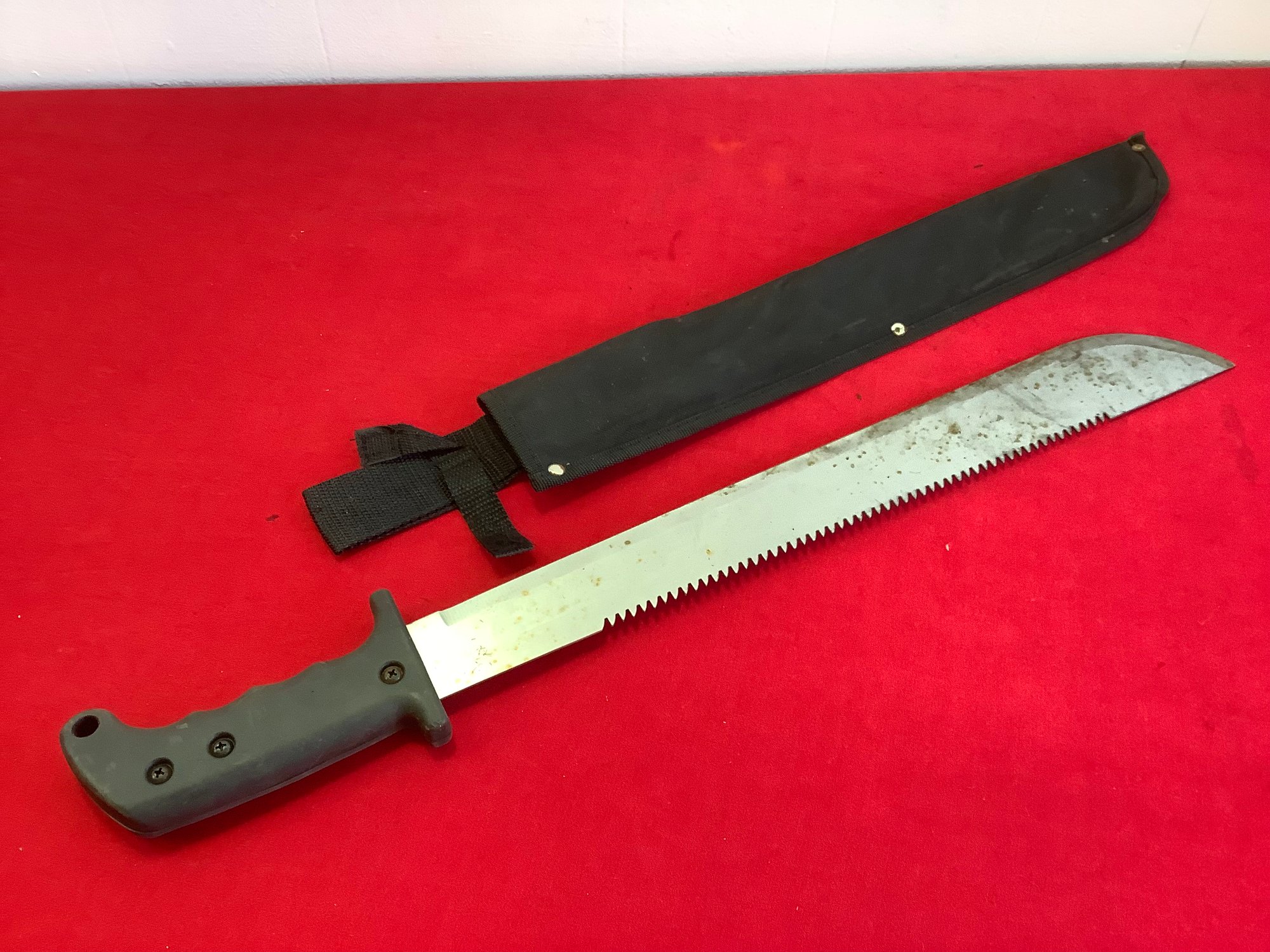 Double Edged Knife #1479605 | Auctionninja.com