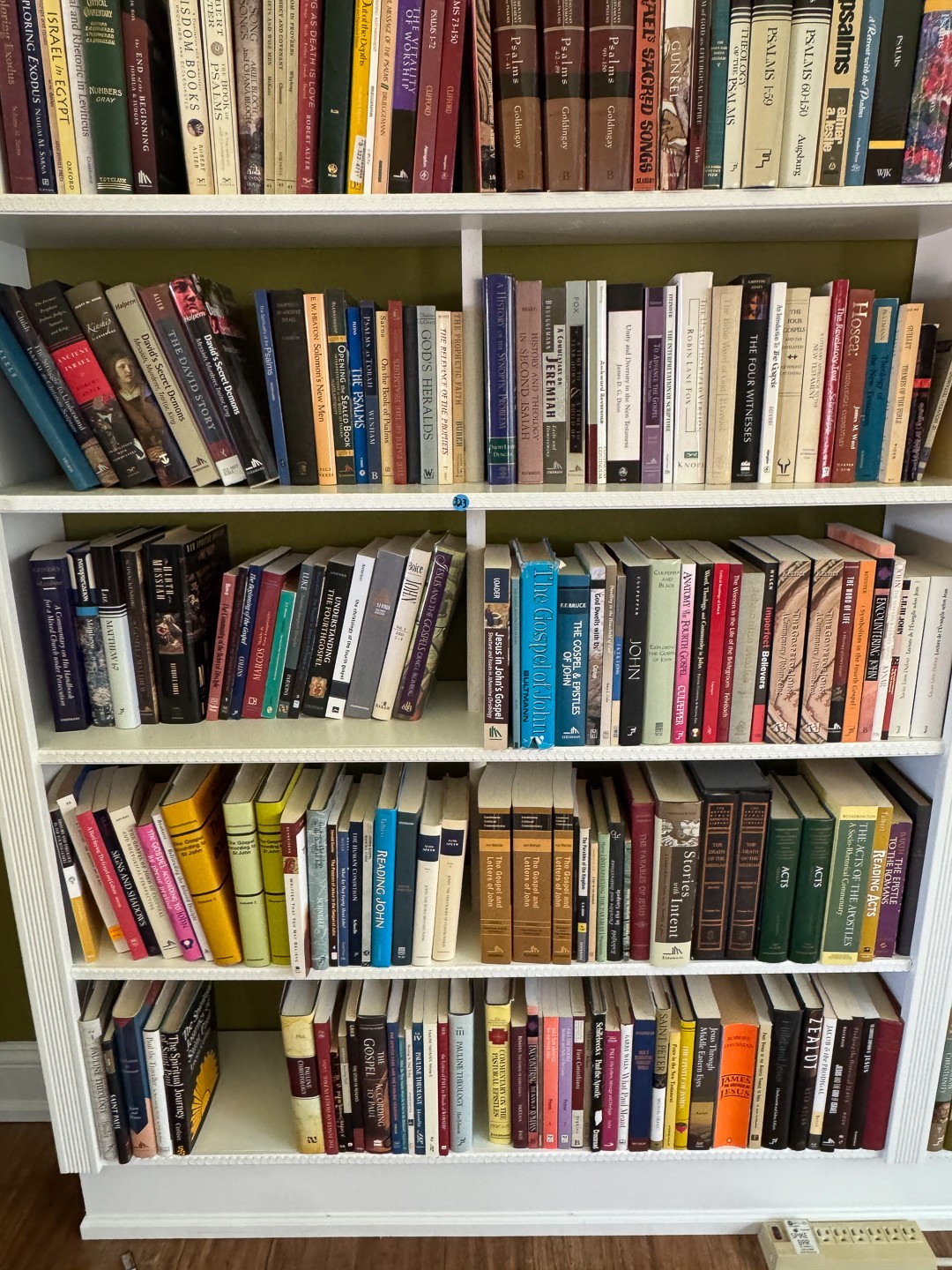 LARGE BOOKSHELF OF BOOKS ON RELIGION #2282991 | Auctionninja.com