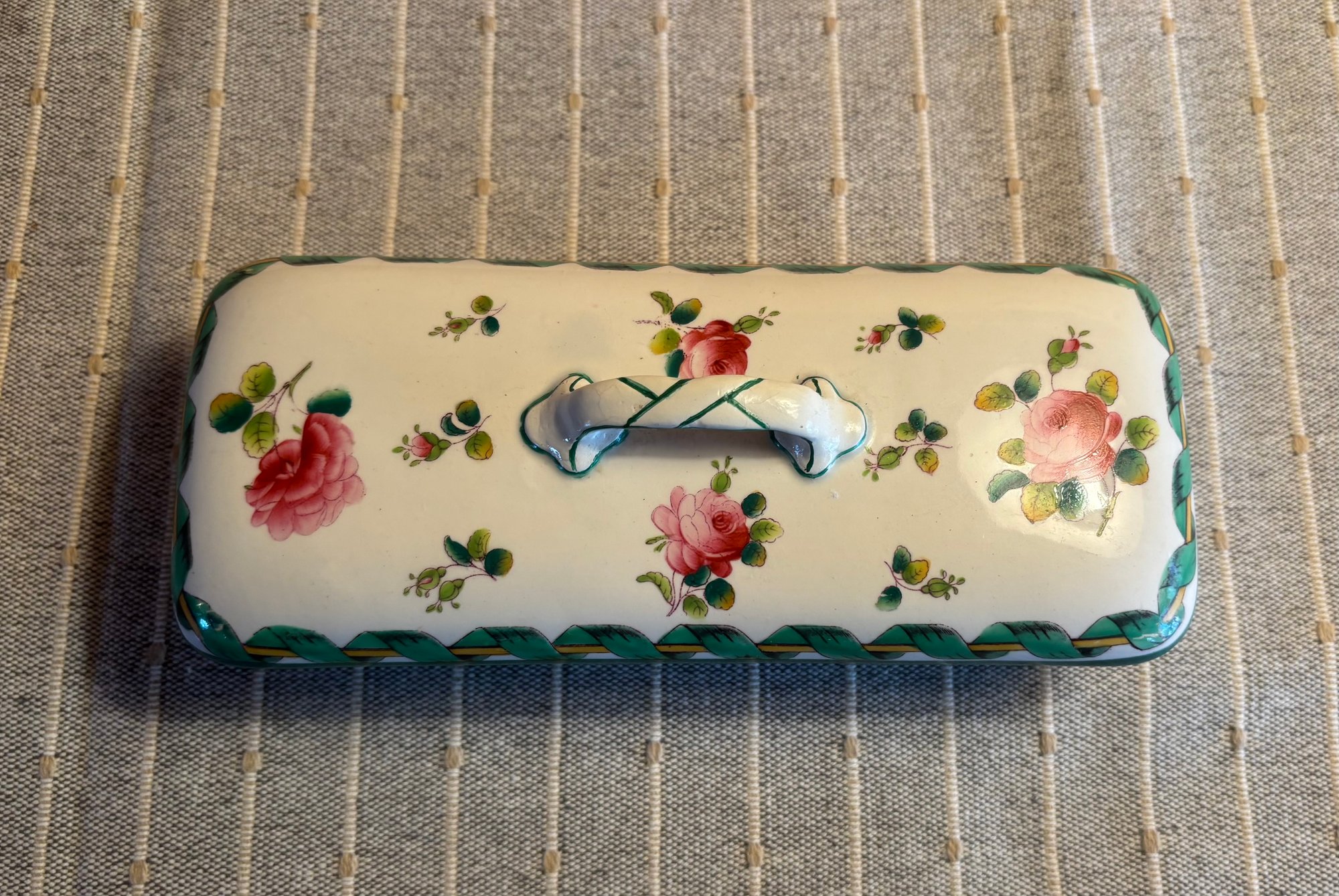 Antique Porcelain Victorian Toothbrush #2091542 | Auctionninja.com