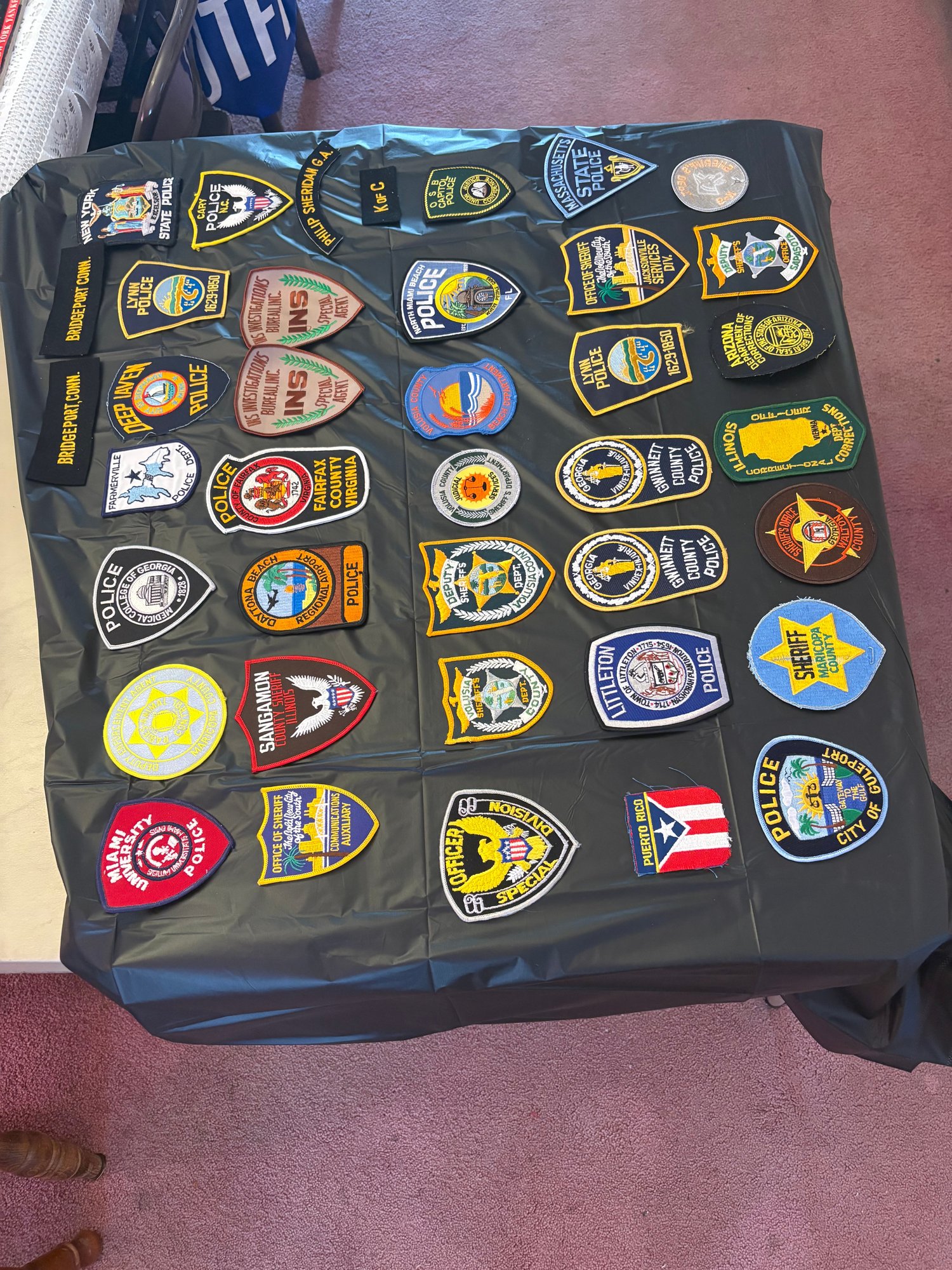 Large Group Of Police Patches #2259813 | Auctionninja.com