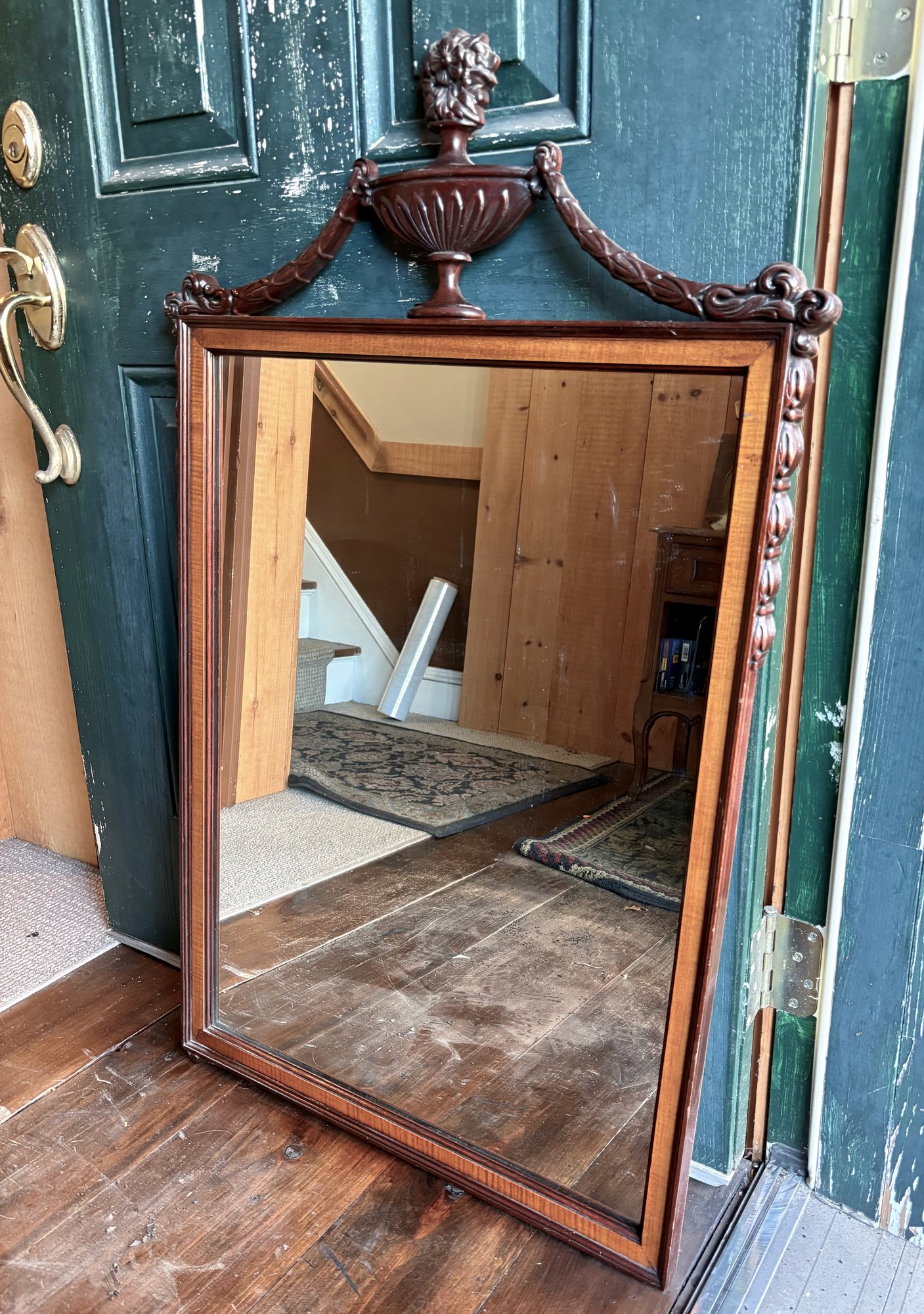 Antique Federal Style Wall Mirror #2005556 | Auctionninja.com