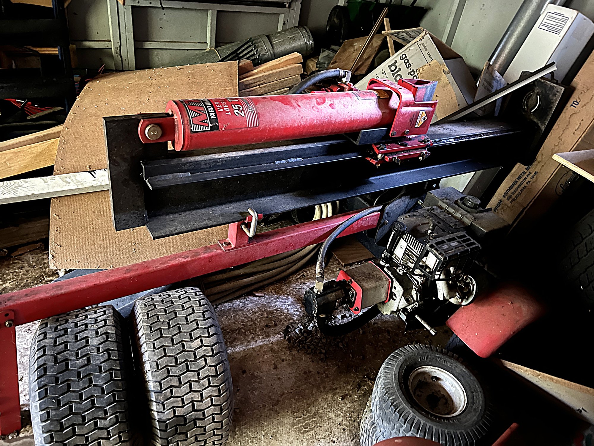 MTD Yard Machines Vertical Log Splitter 25 Tons #1977792 | Auctionninja.com