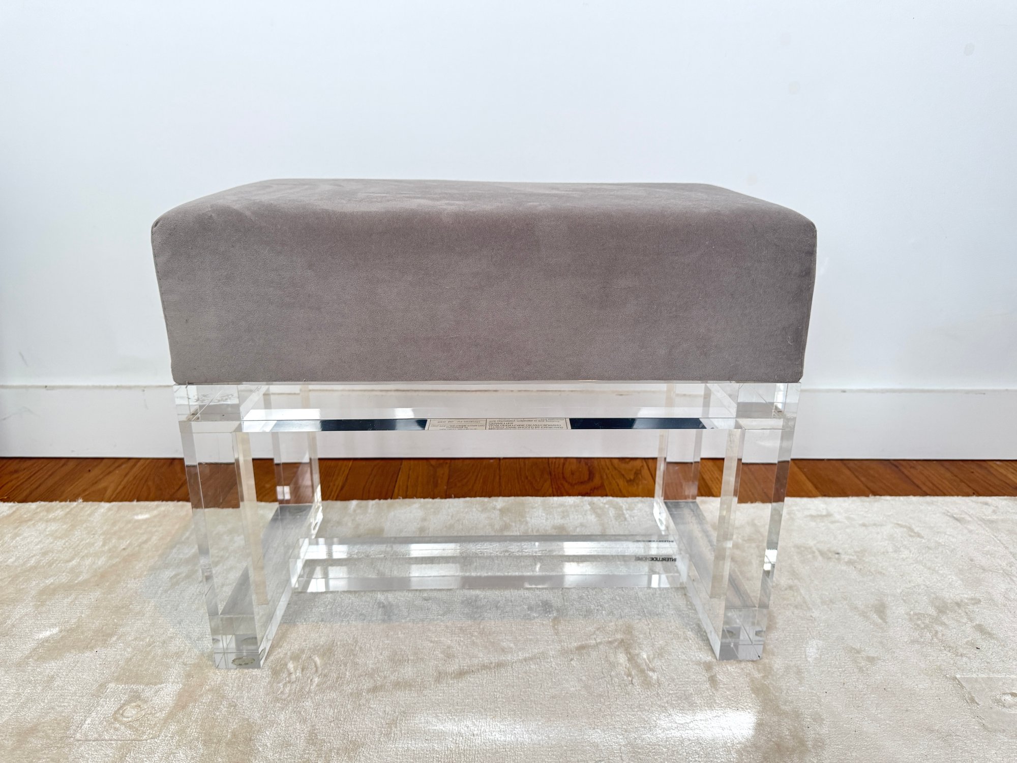 Interlude Home Petite Acrylic Bench #2044458 | Auctionninja.com