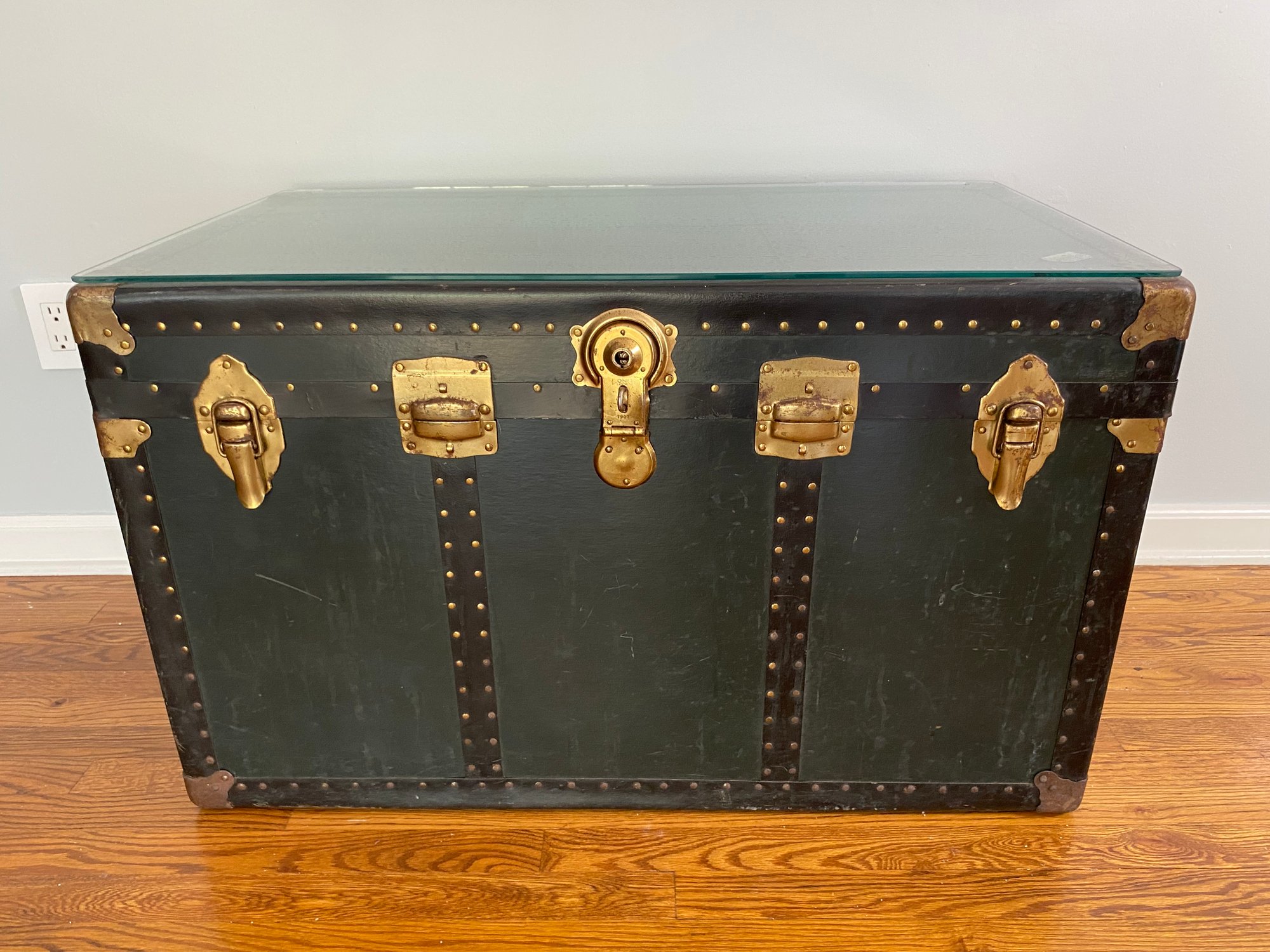 Antique Top Stagecoach Trunk Vintage Ship Steamer Luggage Chest ...