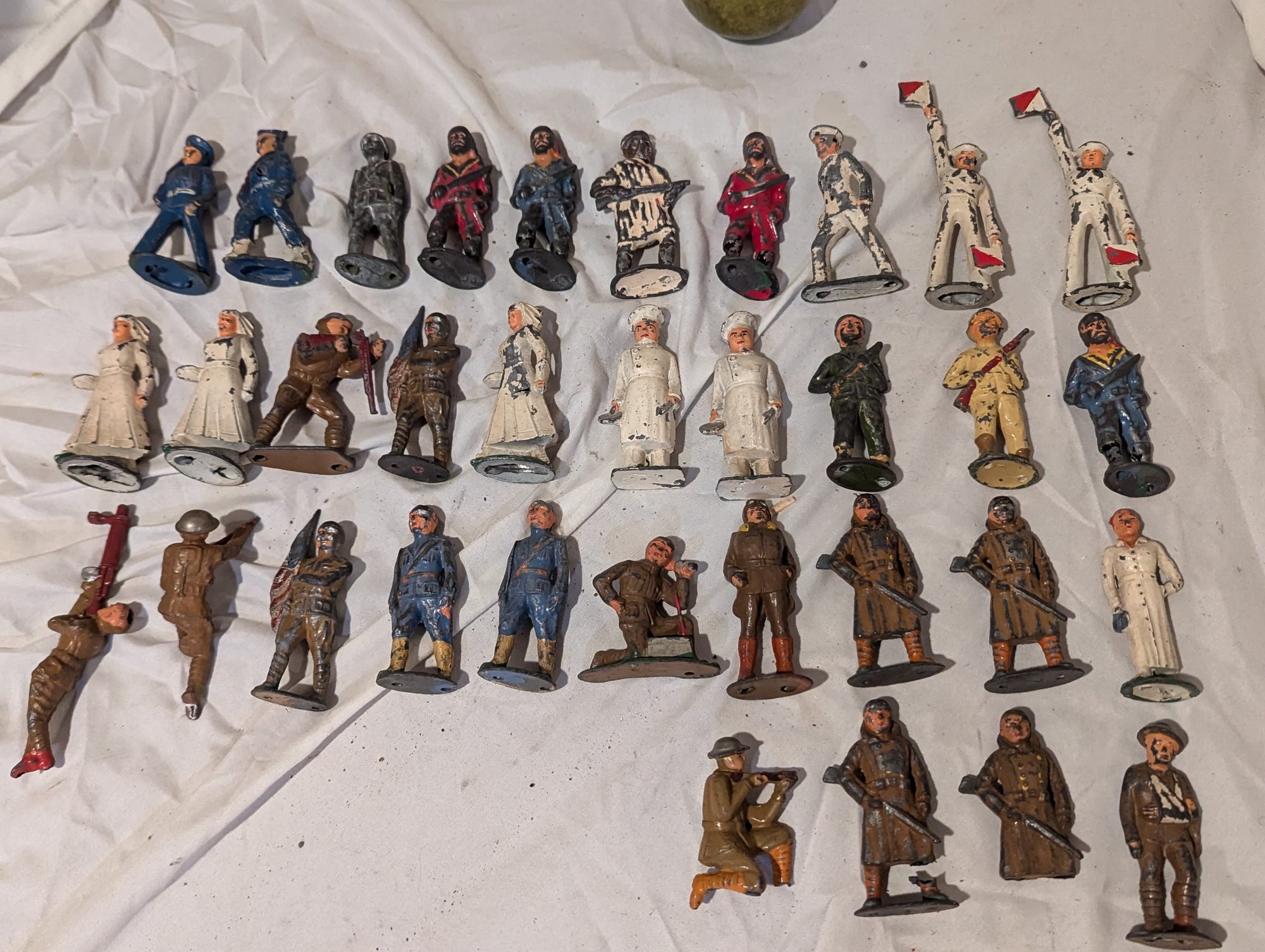 Collection Of 34 Vintage Lead Toy Soldiers #3 Includes Nurses And Chefs ...