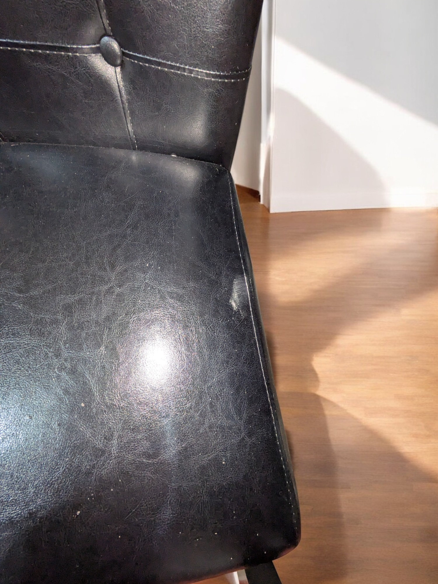 Signature Design By Ashley Maysville Counter Height Dining Table And 4 ...