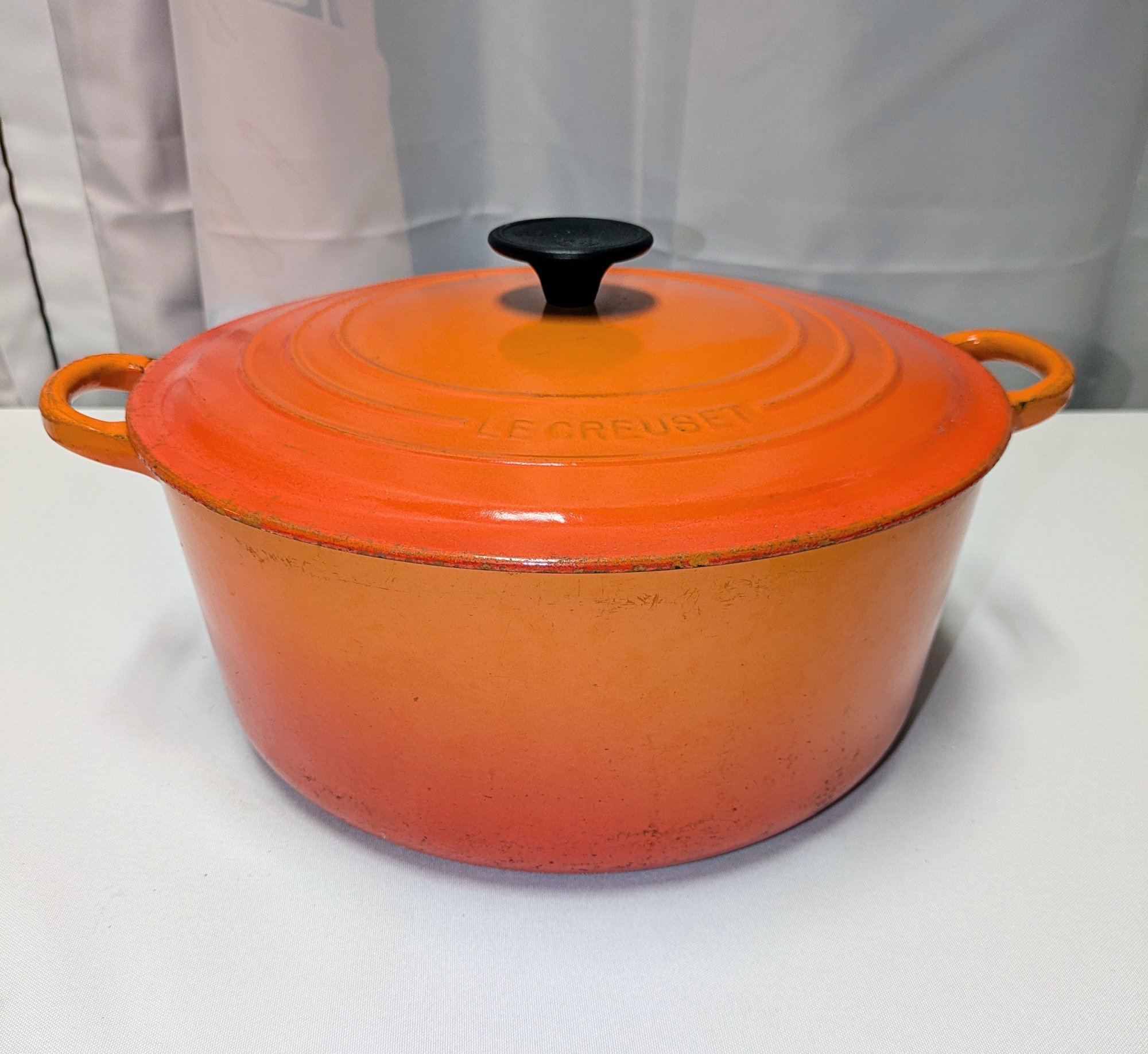 Vintage Seasoned Enameled Cast Iron LE CREUSET #28 Orange Dutch Oven W ...