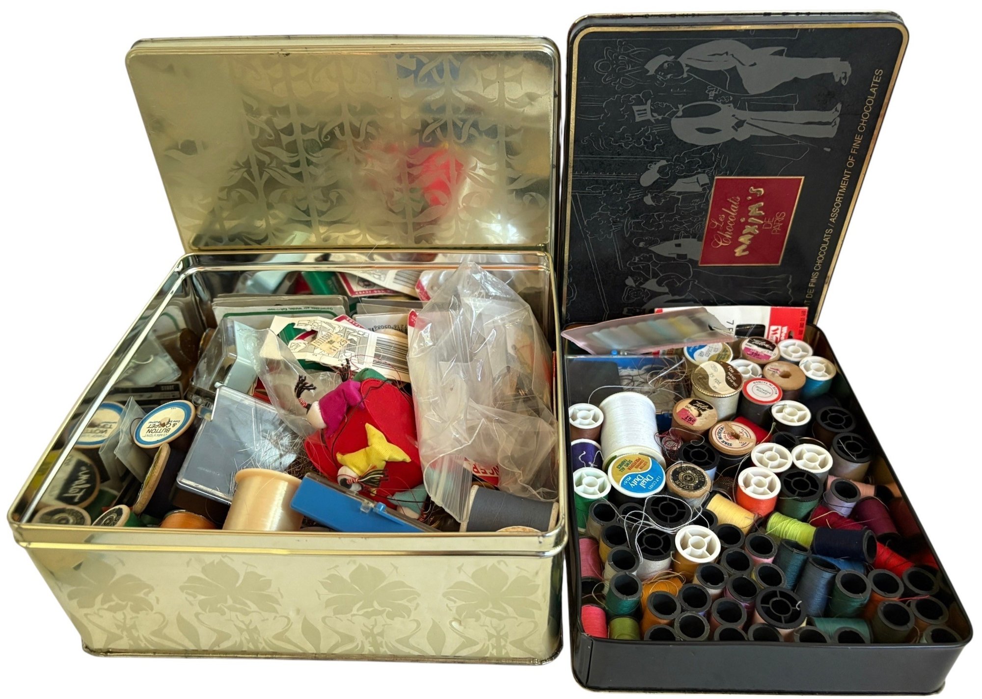 Two Tins Of Vintage Sewing Notions #2144243 | Auctionninja.com