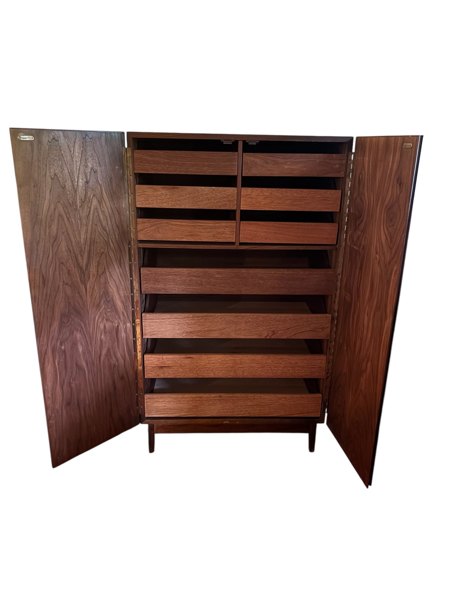 MCM Gentlemen's Walnut Dresser Chiffarobe 10 Drawers #2144862 ...