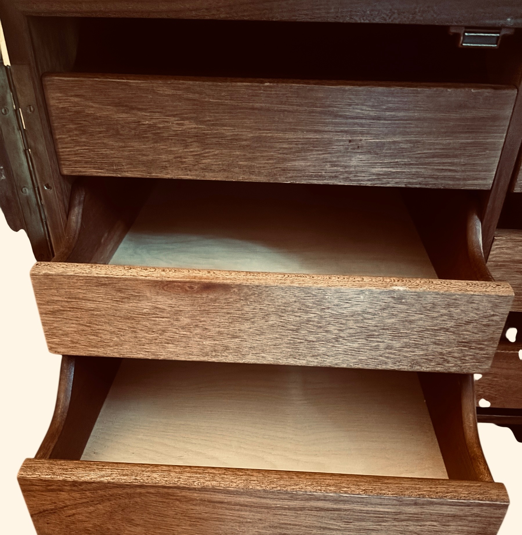 MCM Gentlemen's Walnut Dresser Chiffarobe 10 Drawers #2144862 ...