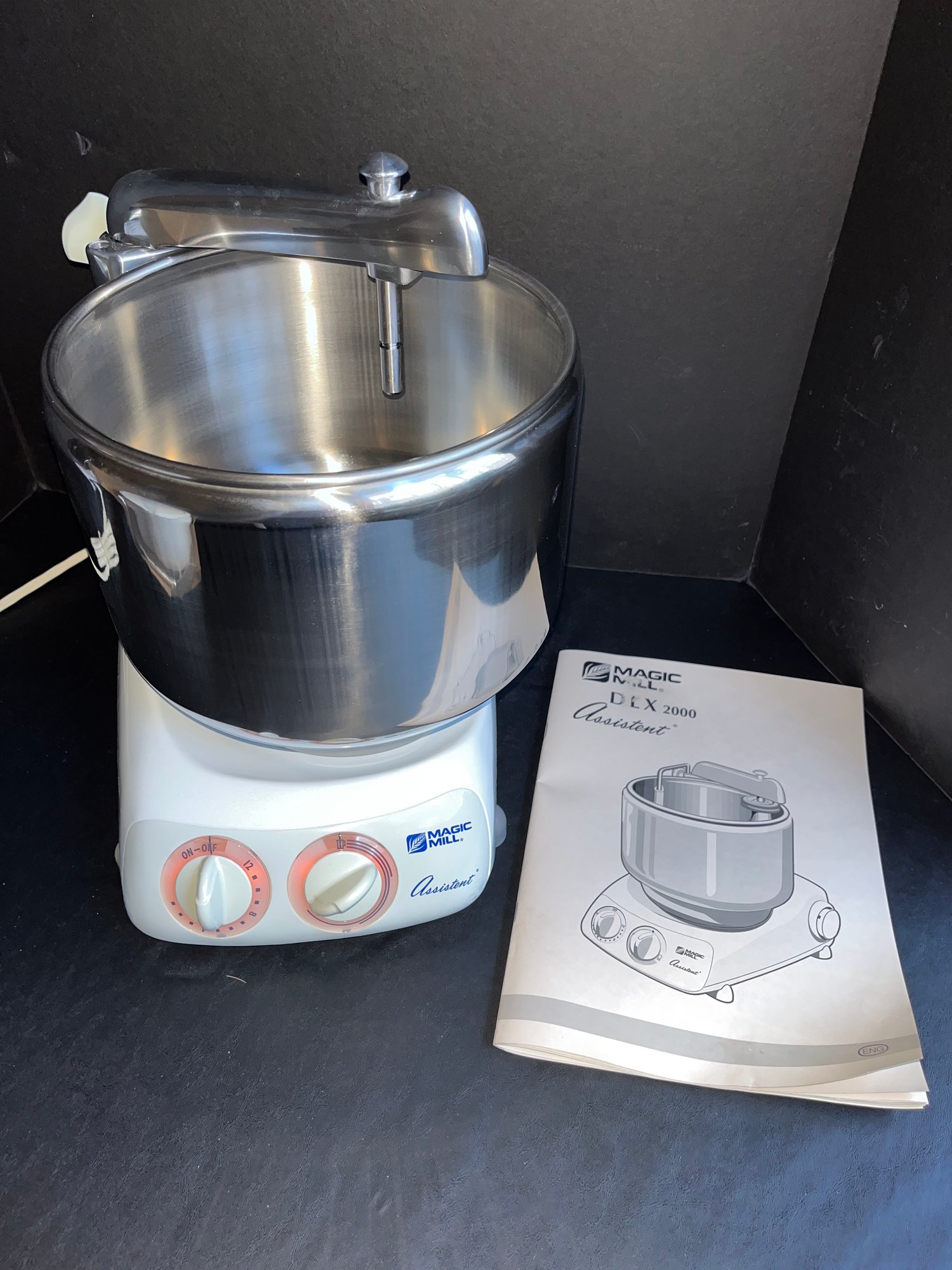 Magic Mill DLX 2000 Assistent Stand Dough Mixer #1400510 | Auctionninja.com