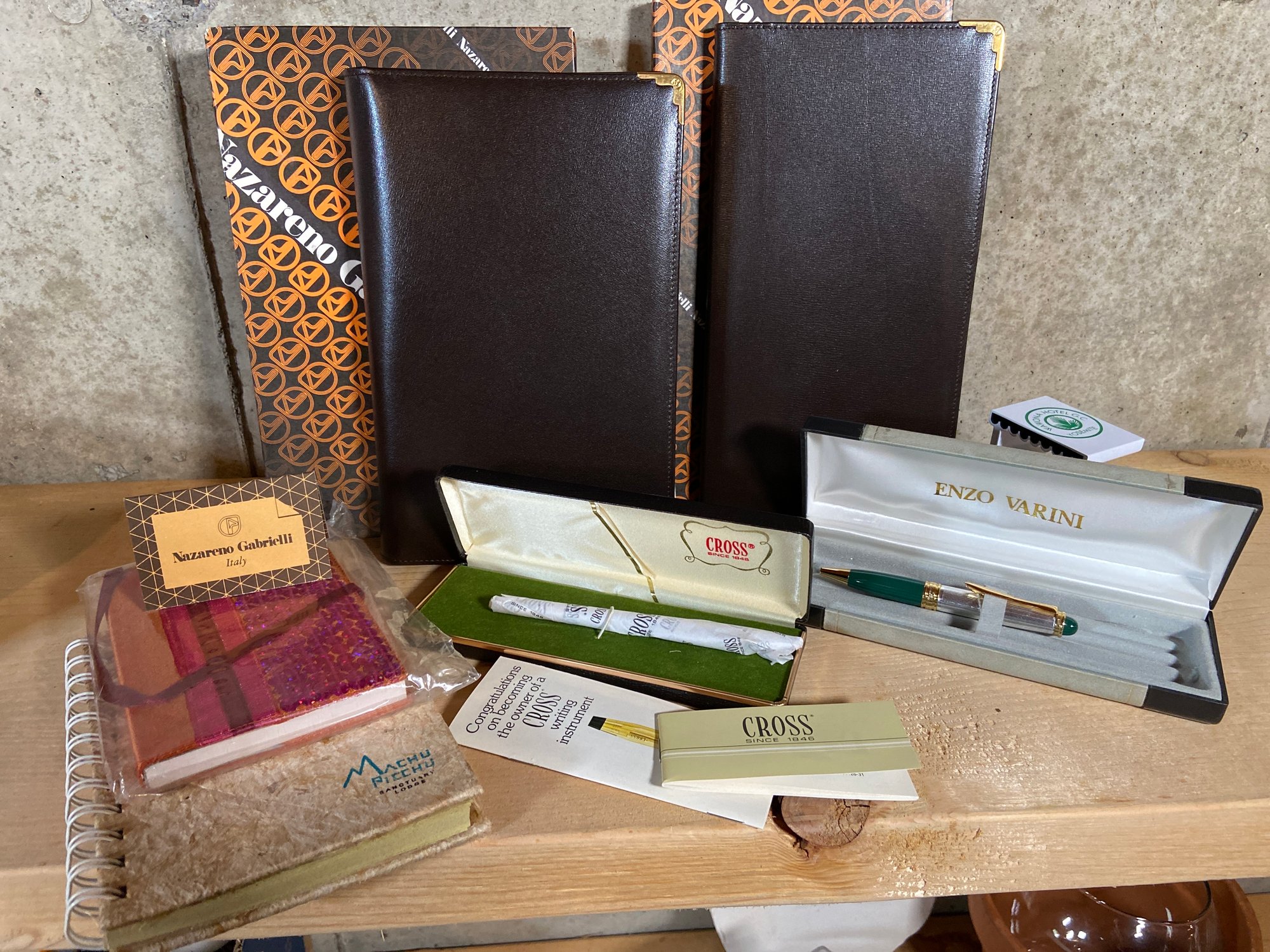 10K Gold Cross Pen And Enzo Varini Pens, Nazareno Gabrielli Leather ...