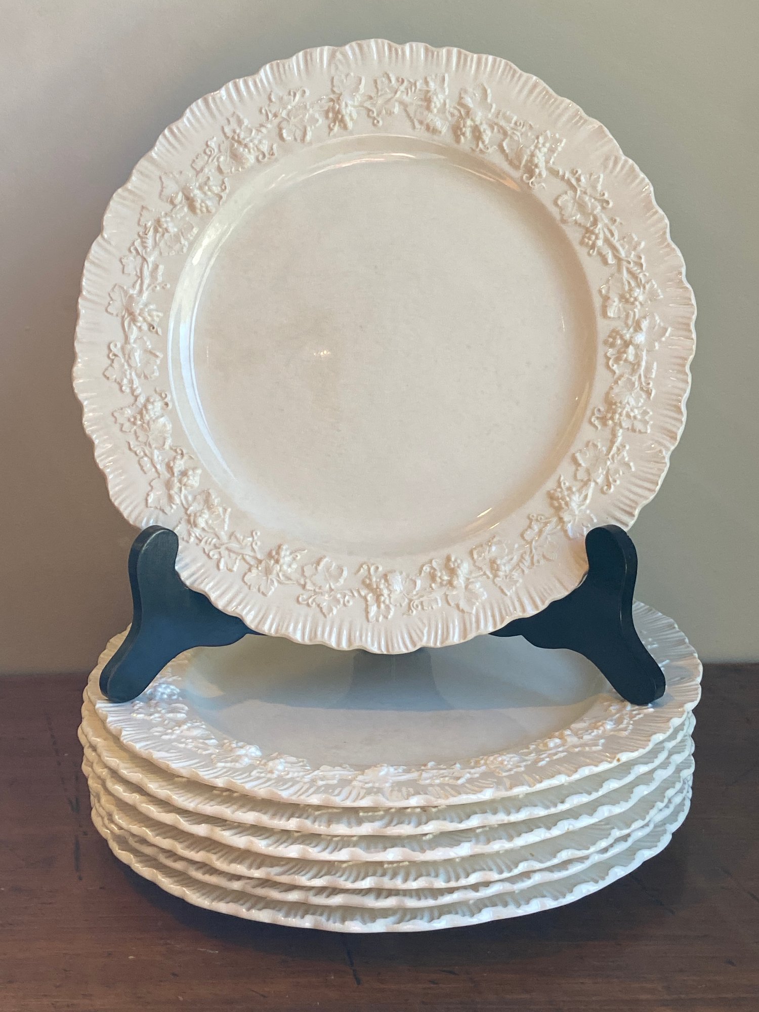10.25in Wedgwood Embossed Queens Ware Pattern 3258 7 Plates #1989885 ...